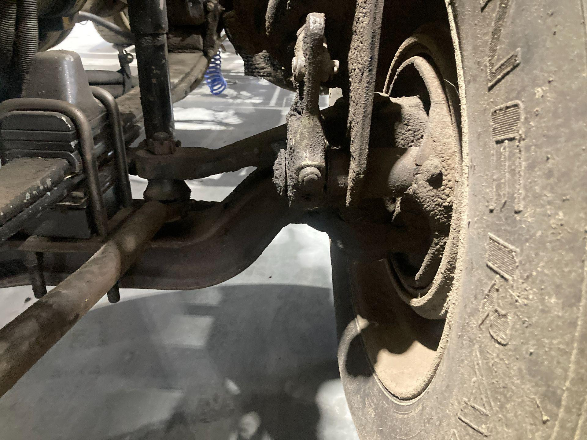 Eaton E-1200I Front Axle Assembly for Sale