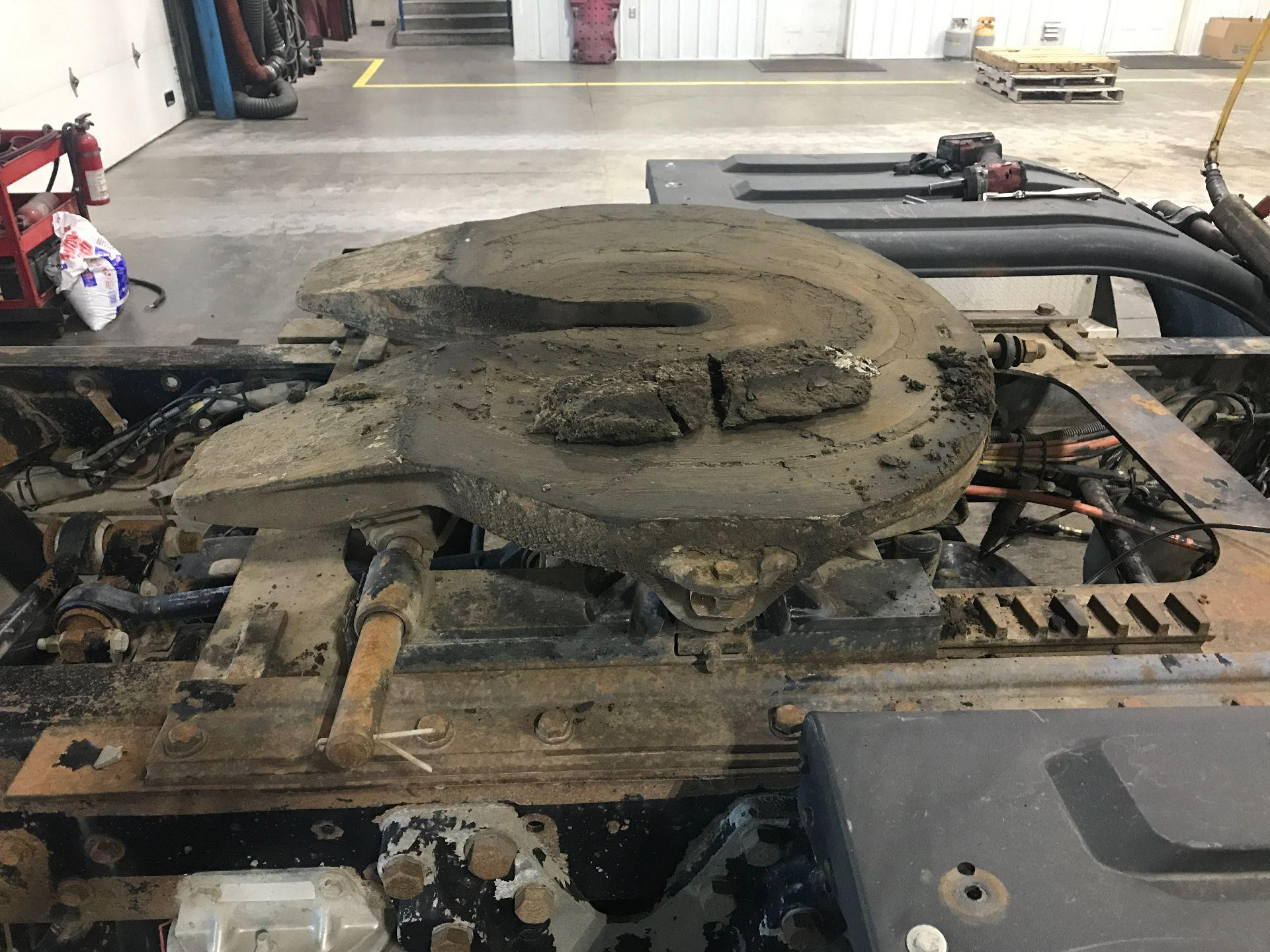 FW35F812SL80 | Holland FW35 Fifth Wheel for Sale