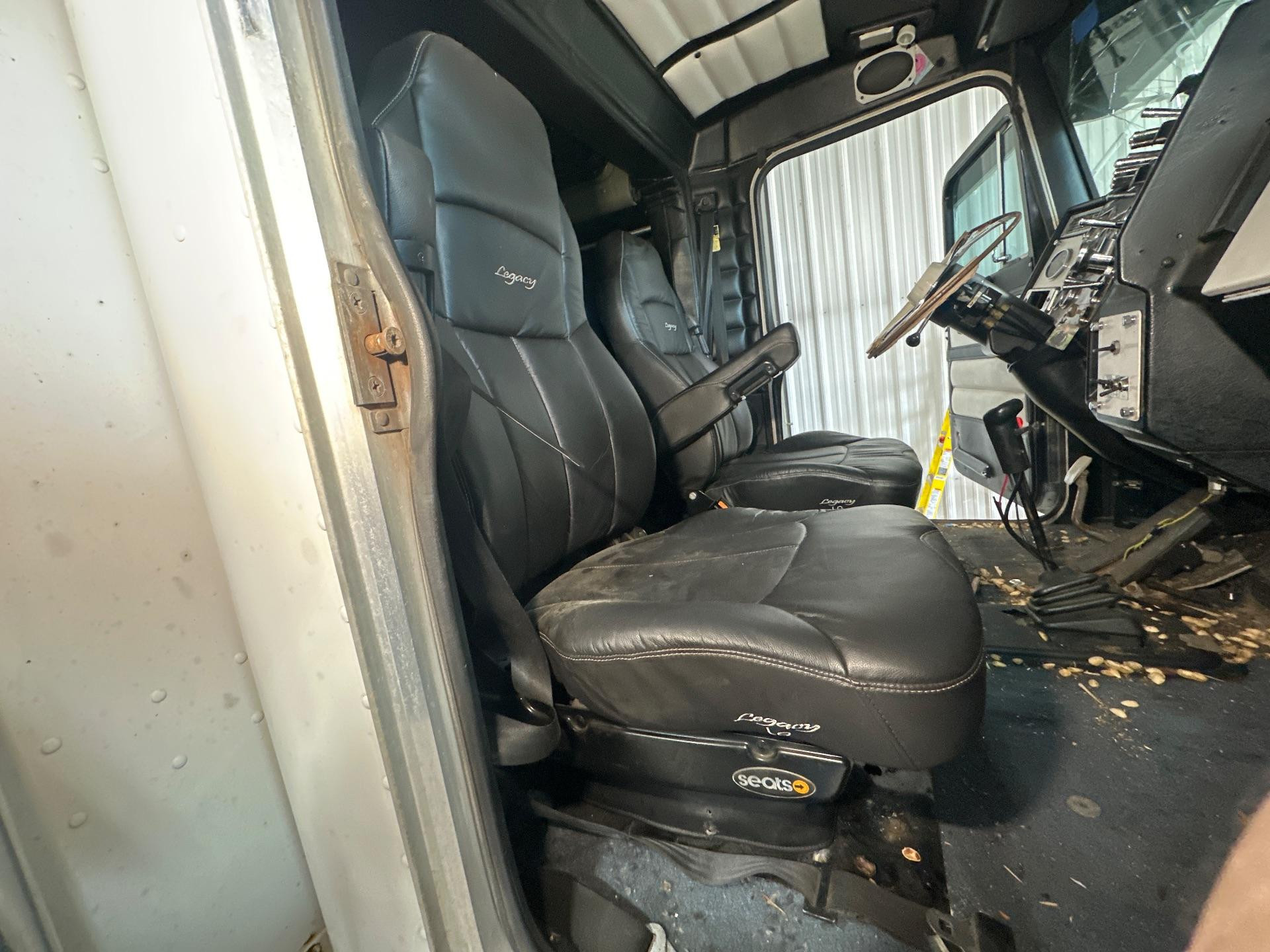 Peterbilt 379 Air Ride Seat for Sale