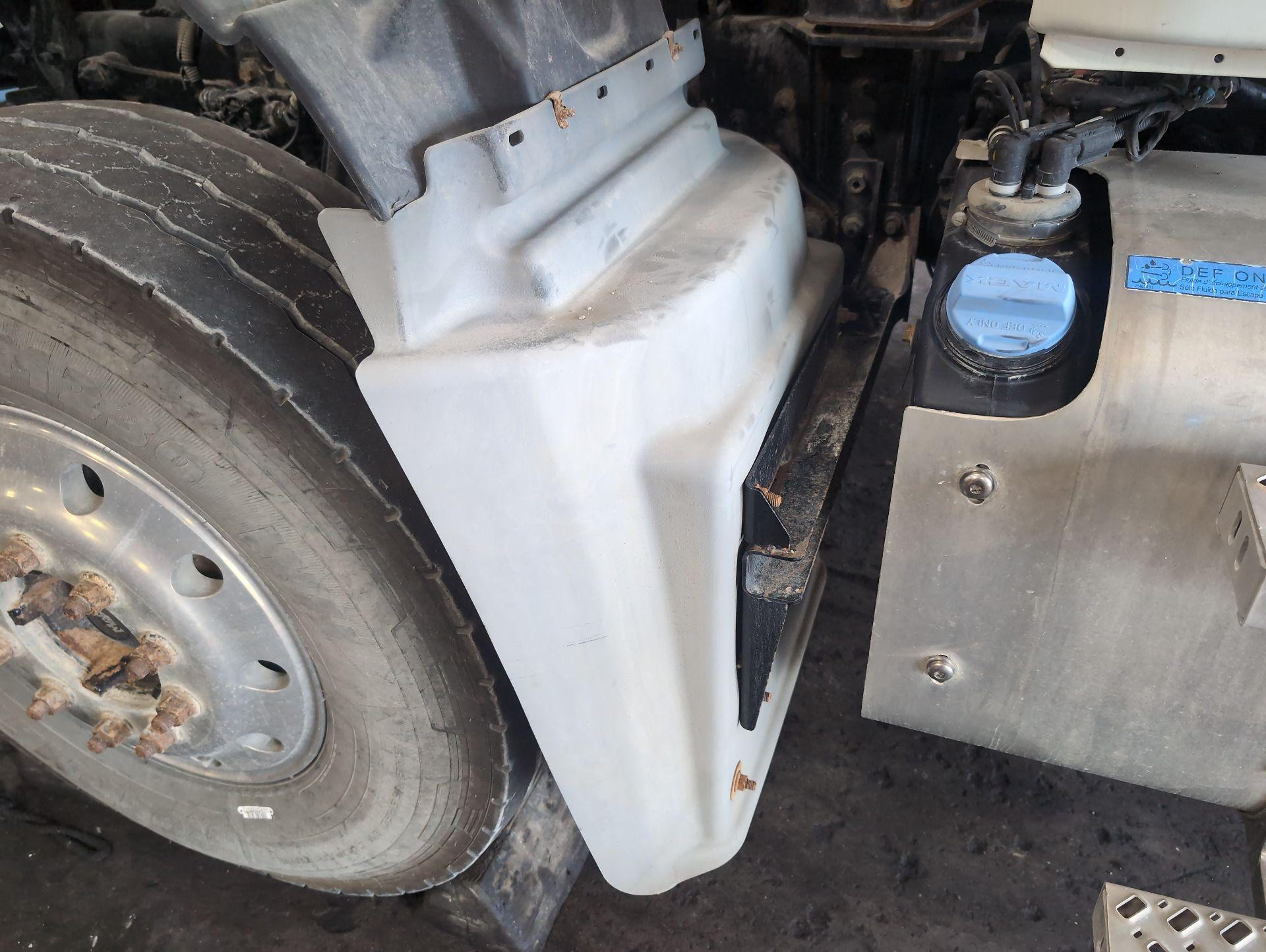Mack GU400 Fender for Sale