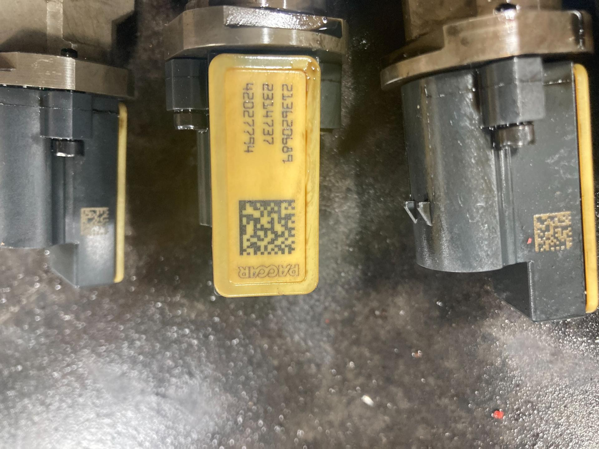 2394548 | Paccar MX13 Engine Fuel Injector for Sale