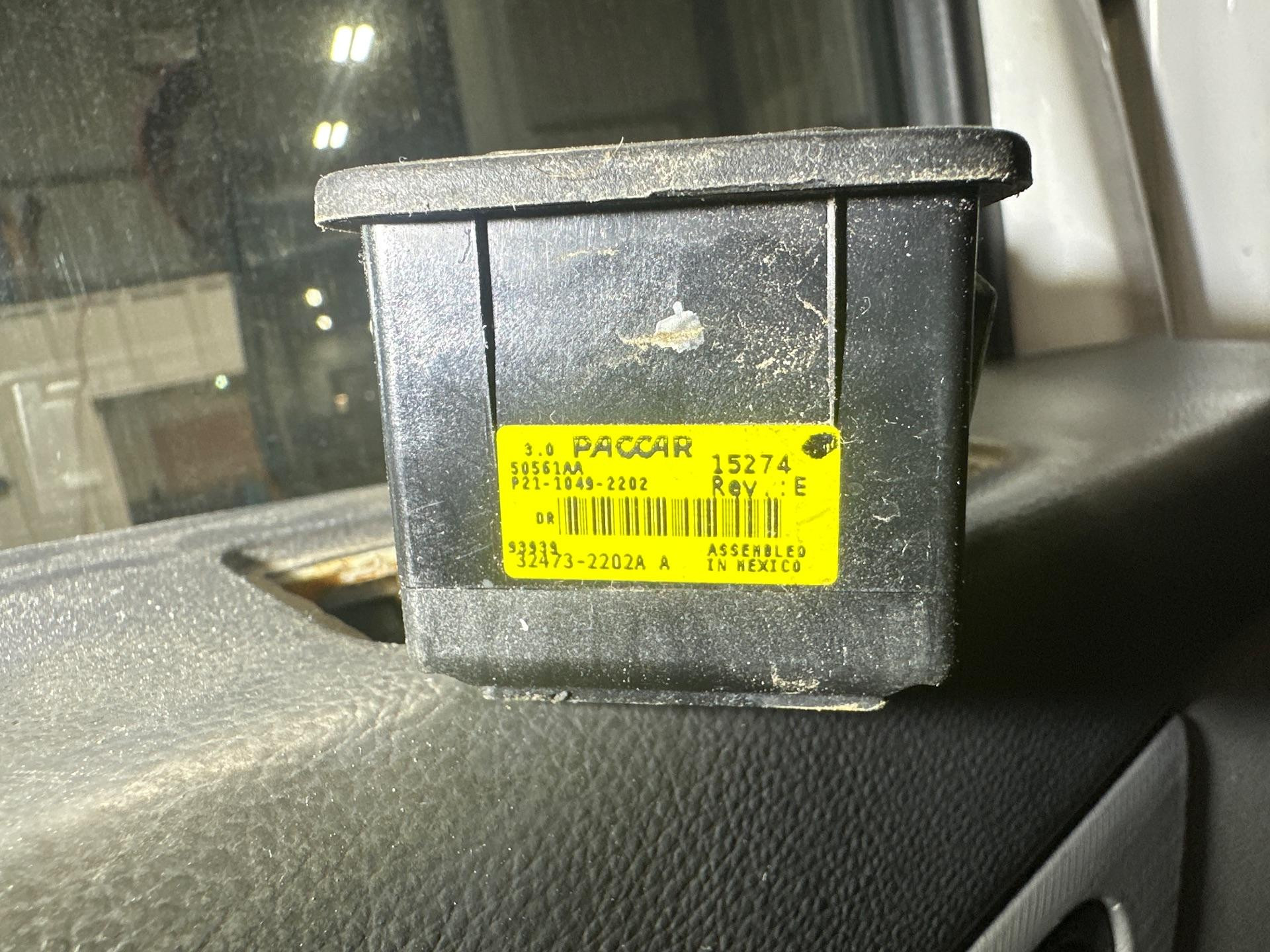 P21-1049-2202 | Peterbilt 579 Door Electrical Switch for Sale
