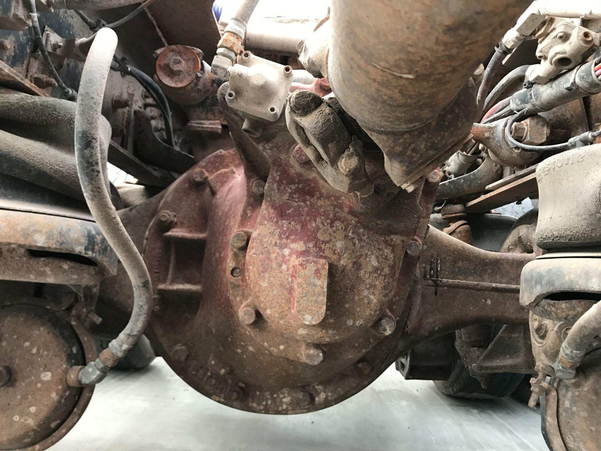 674457 | Eaton DS402 Front Carrier | Differential Assembly for Sale