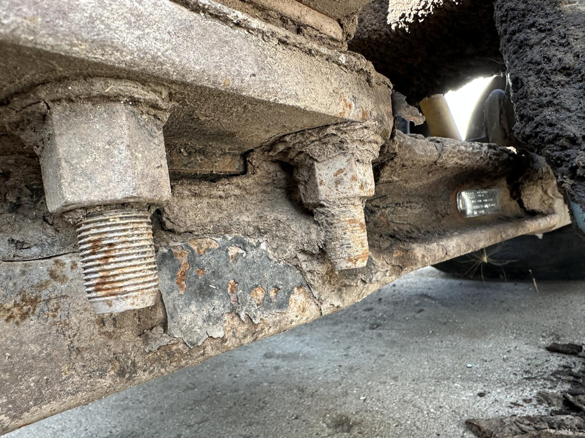 Eaton EFA12F4 Front Axle Assembly for Sale