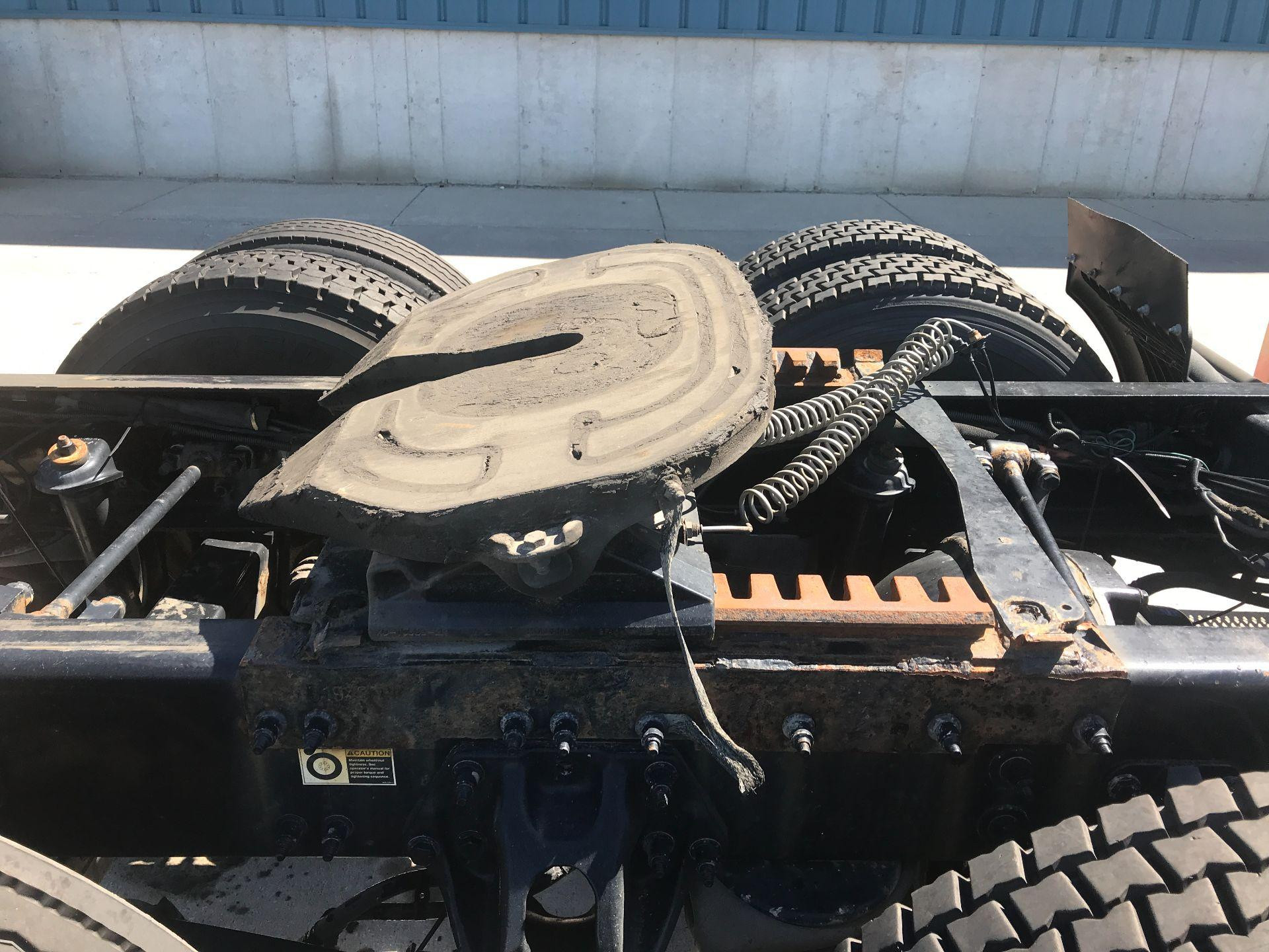 FW35-8003T3L | Holland FW17 Fifth Wheel for Sale