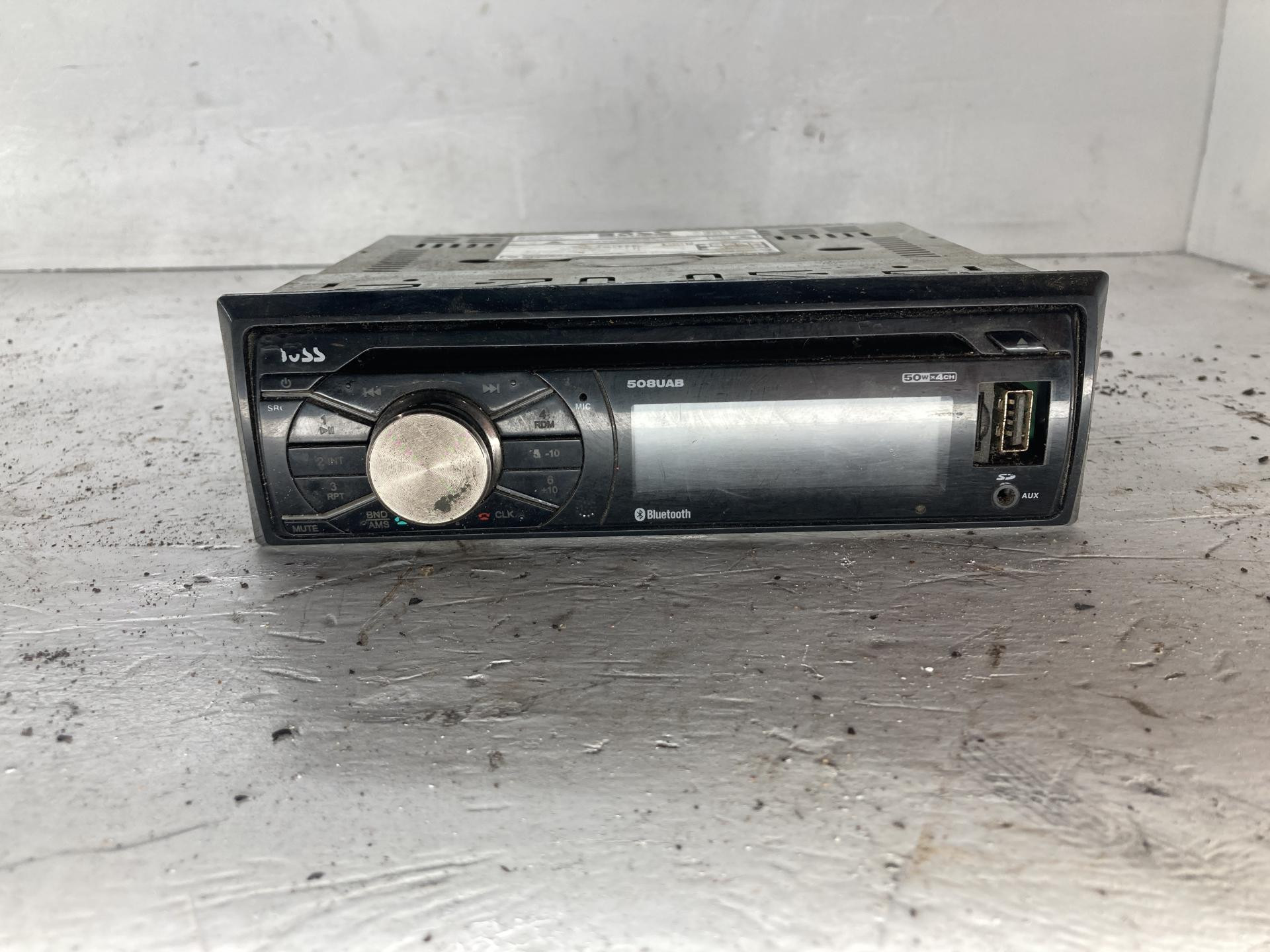 508UAB | Peterbilt 367 A/V Equipment (Radio) for Sale
