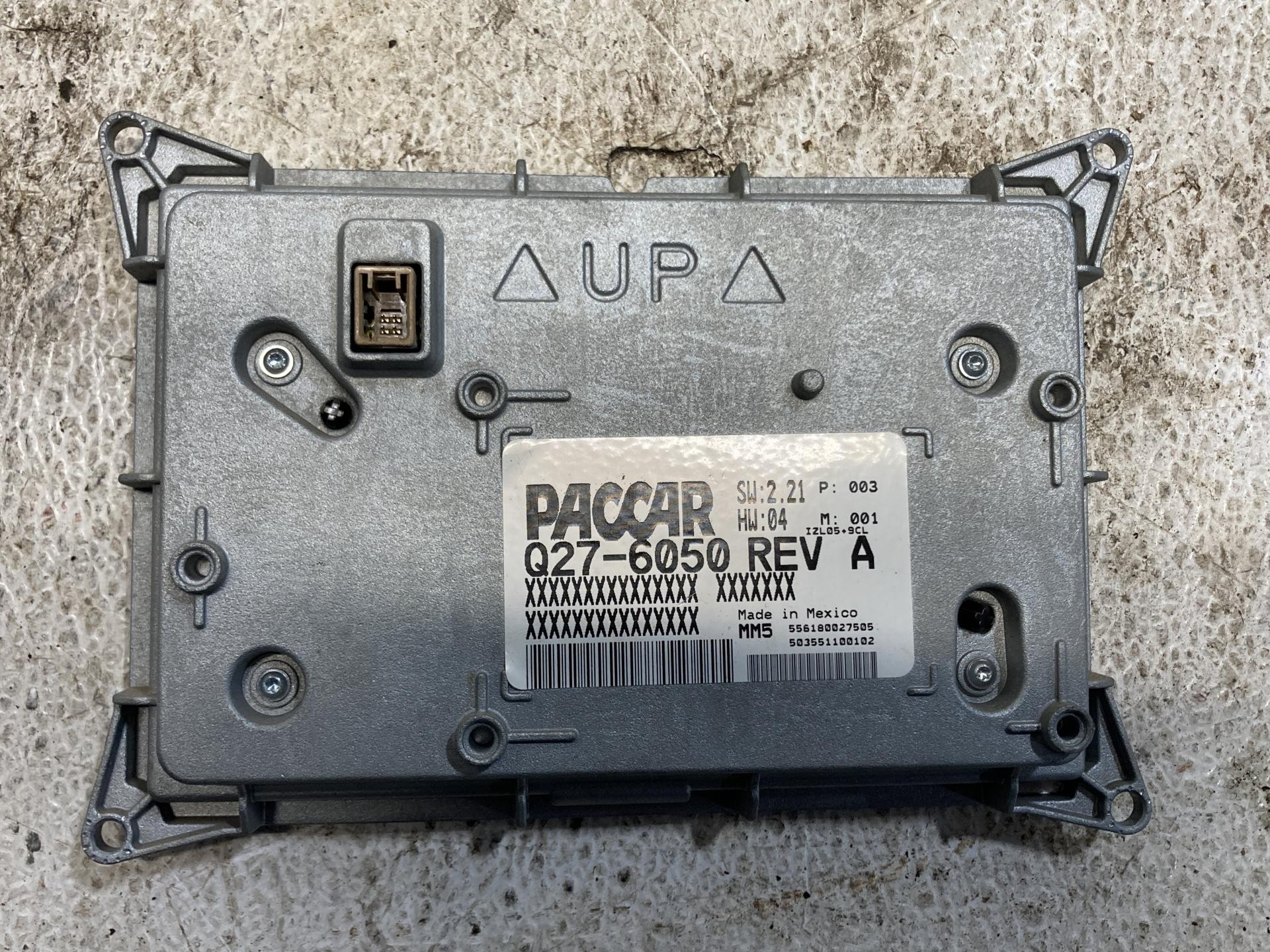 Q27-6050 | Peterbilt 579 A/V Equipment (Radio) for Sale