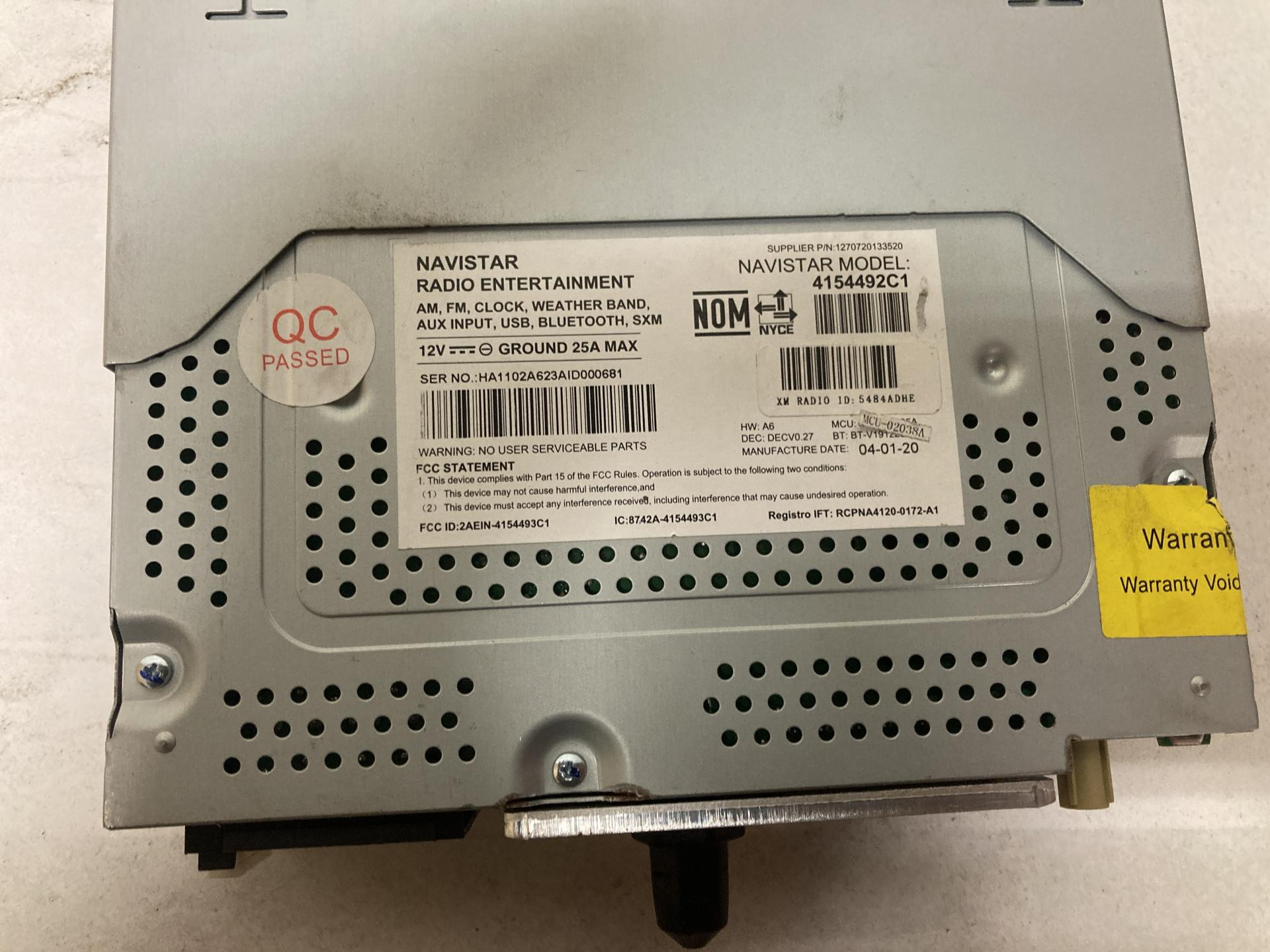 International LT A/V Equipment (Radio) for Sale