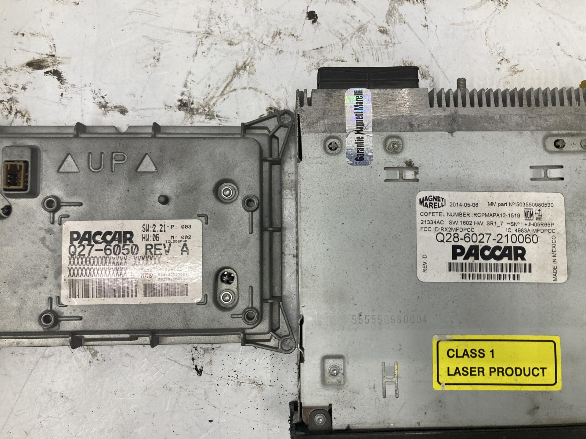 Q28-6027-210060 | Kenworth T660 A/V Equipment (Radio) for Sale