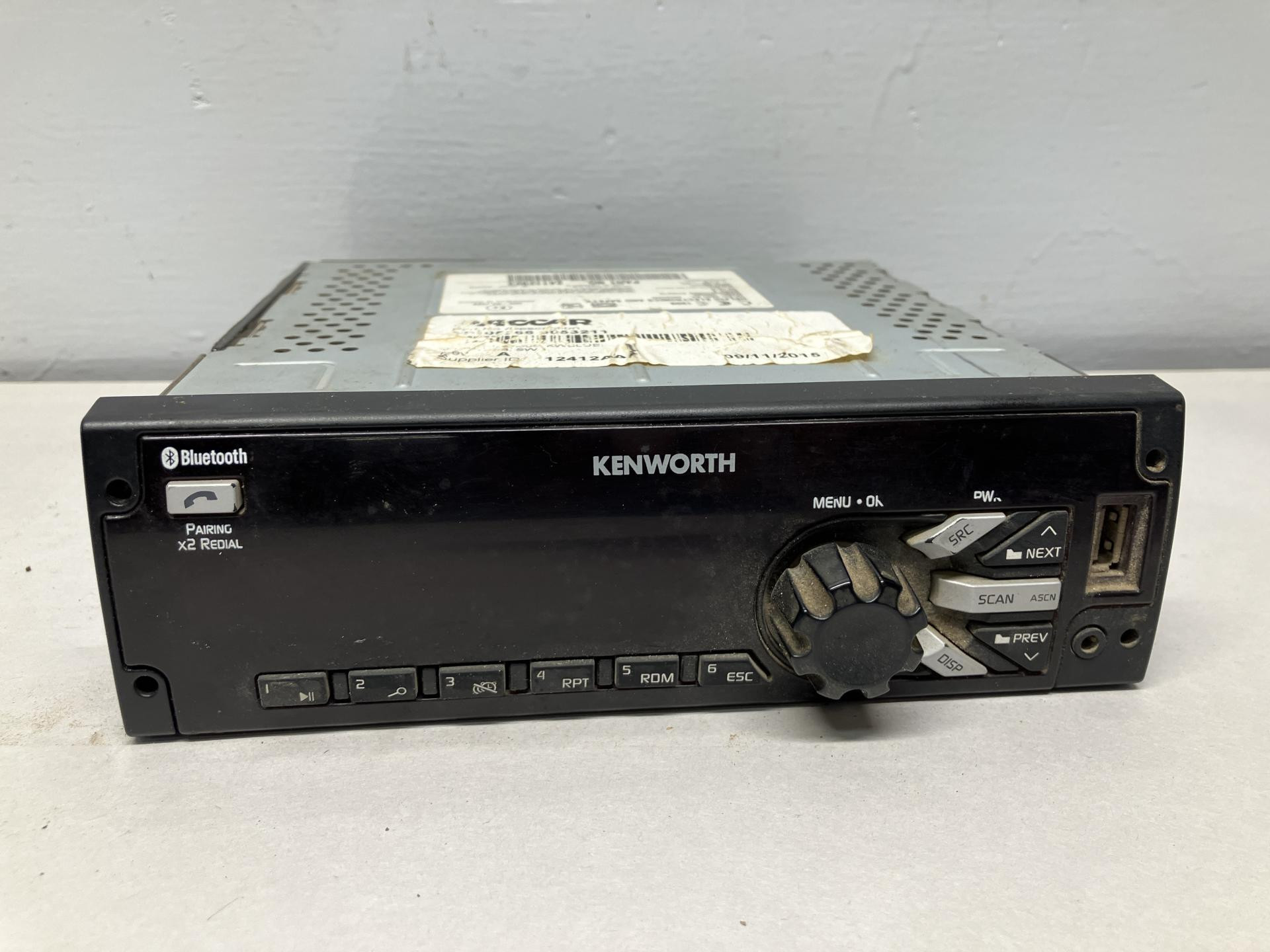 Kenworth T880 A/V Equipment (Radio) for Sale