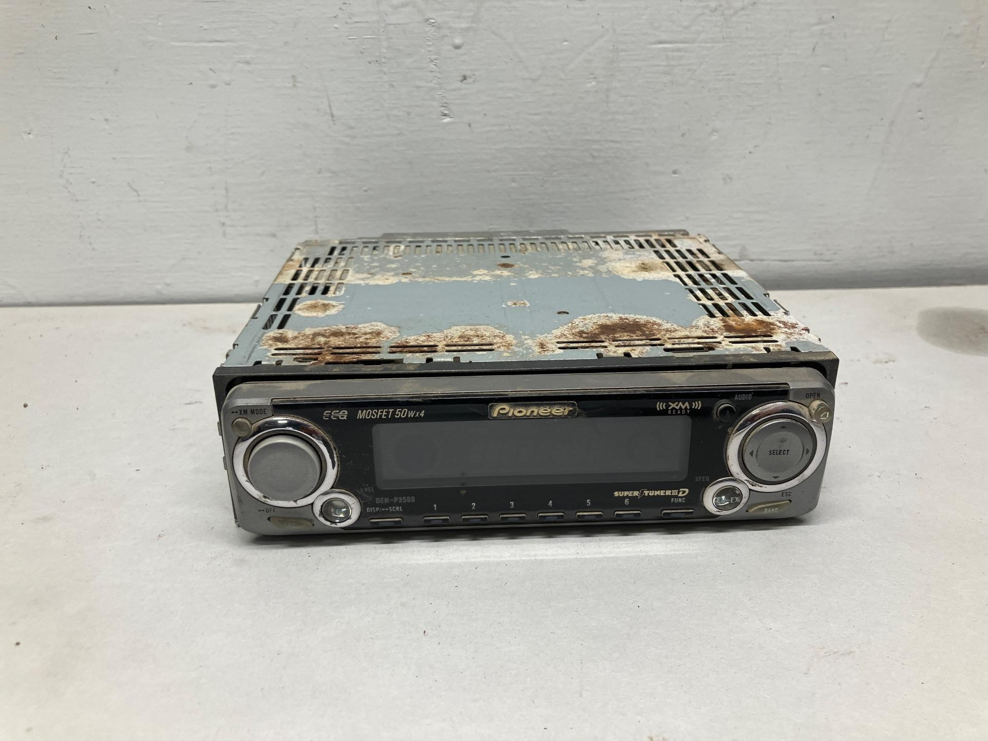 Kenworth W900L A/V Equipment (Radio) for Sale