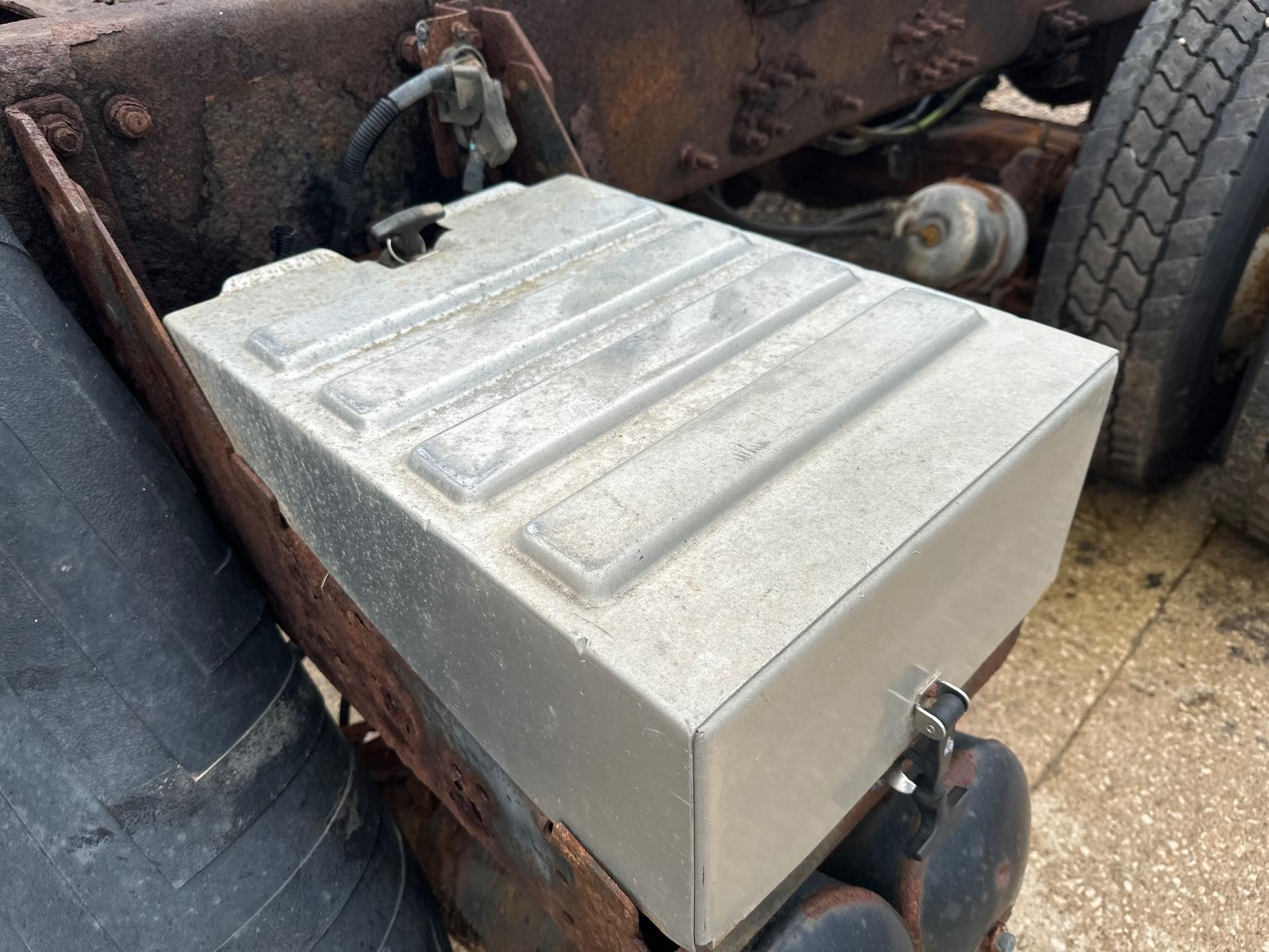 Mack GU813 Battery Box Cover for Sale