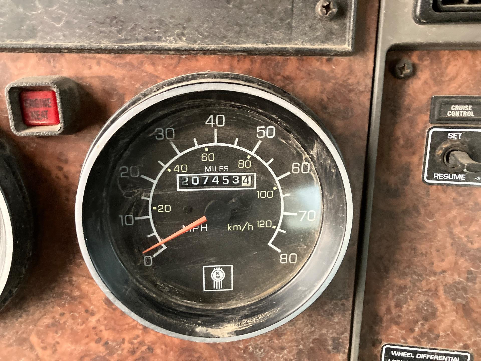 Kenworth T300 Speedometer for Sale