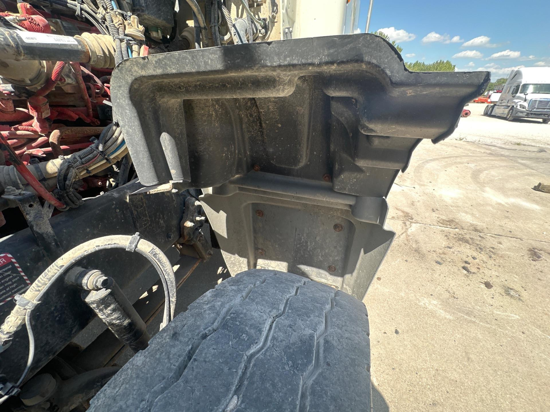 Mack GU400 Inner Fender for Sale