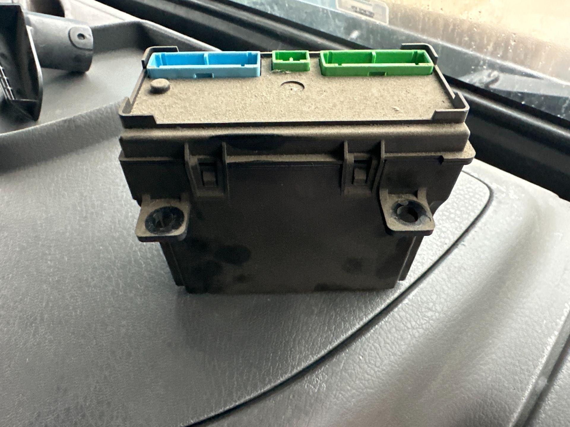 21083375-P08 | Volvo VNM Cab Control Module CECU for Sale