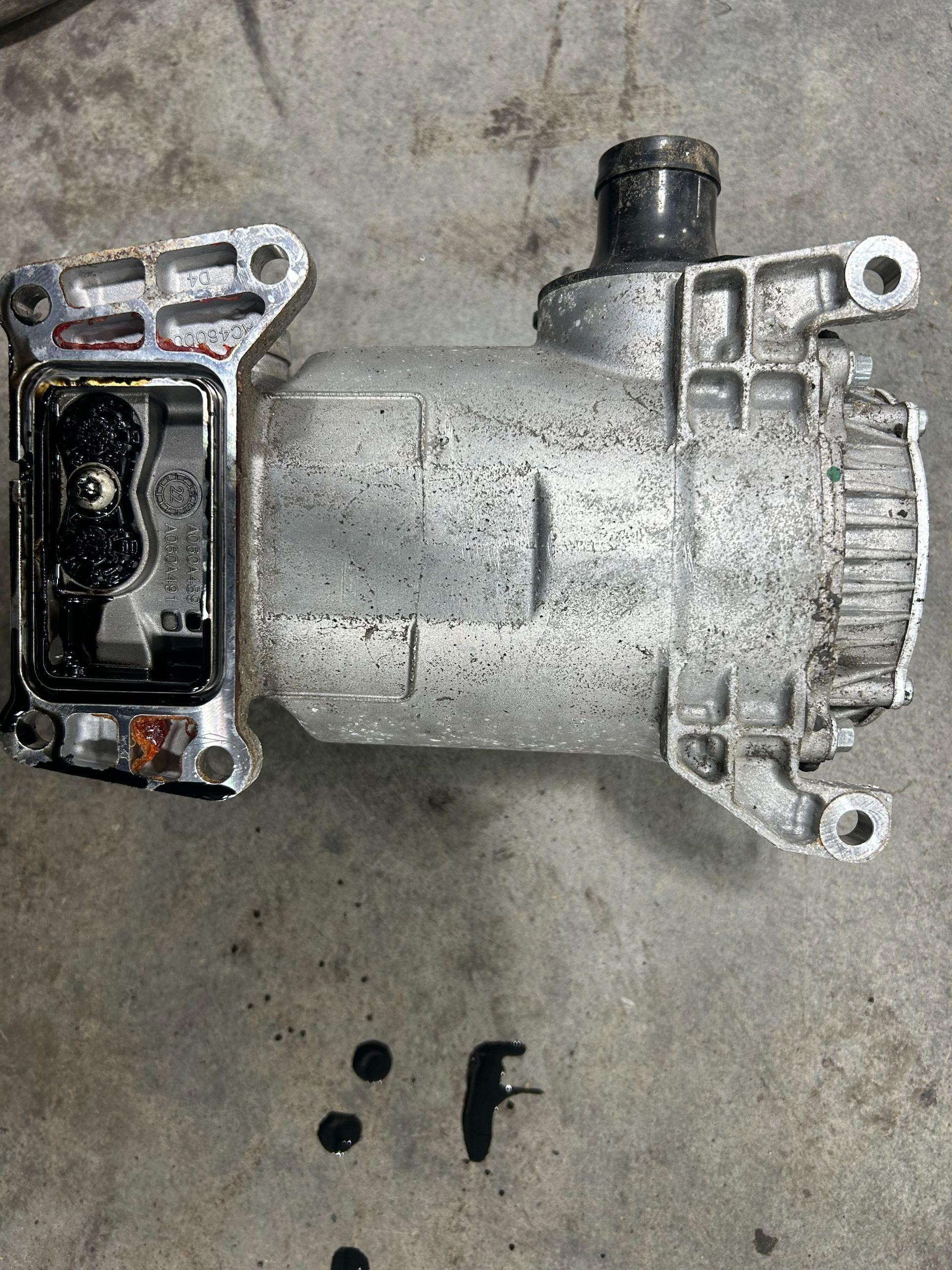 Paccar MX13 Engine Crankcase Breather for Sale