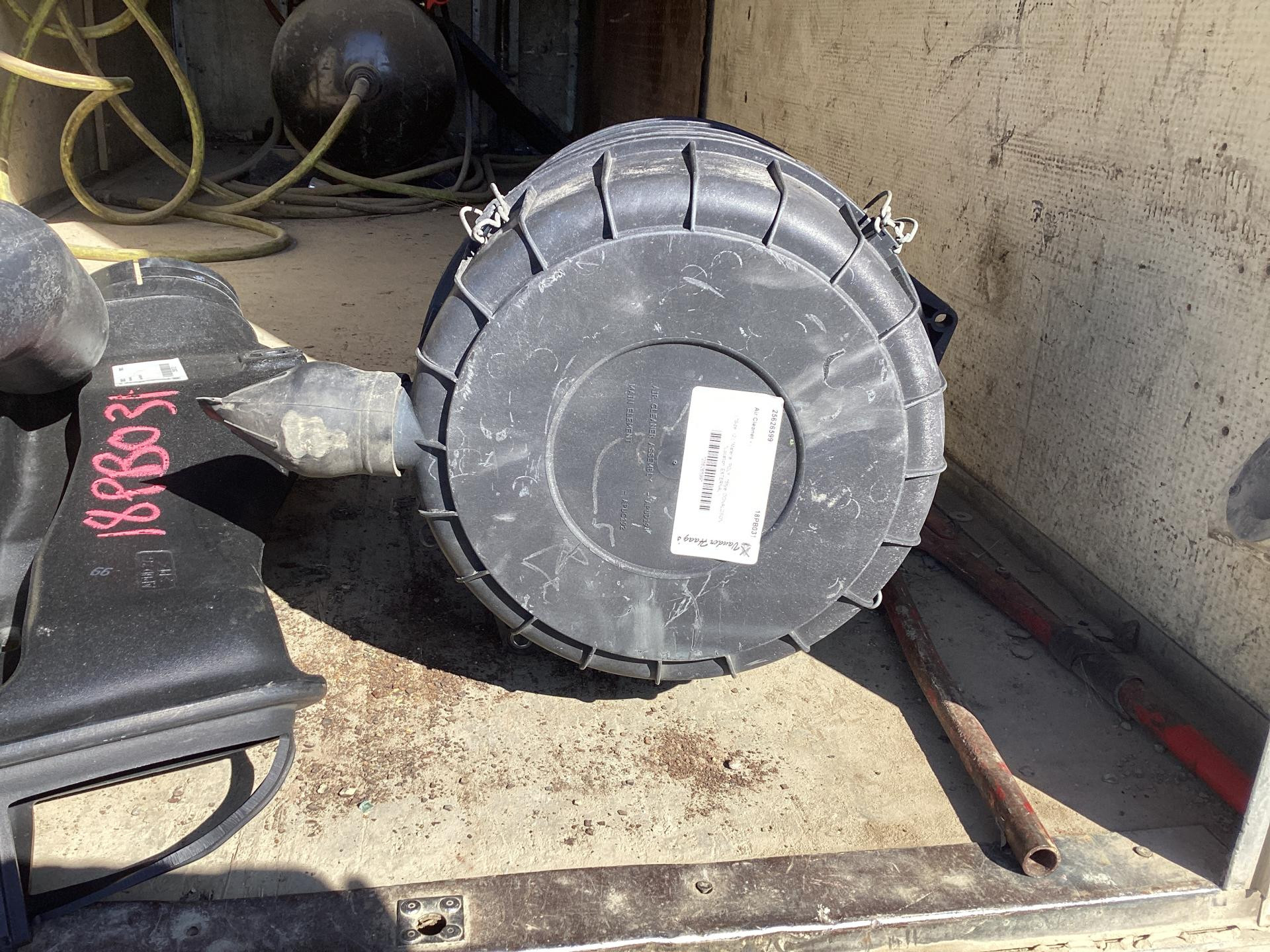 Peterbilt 220 COE Air Cleaner for Sale