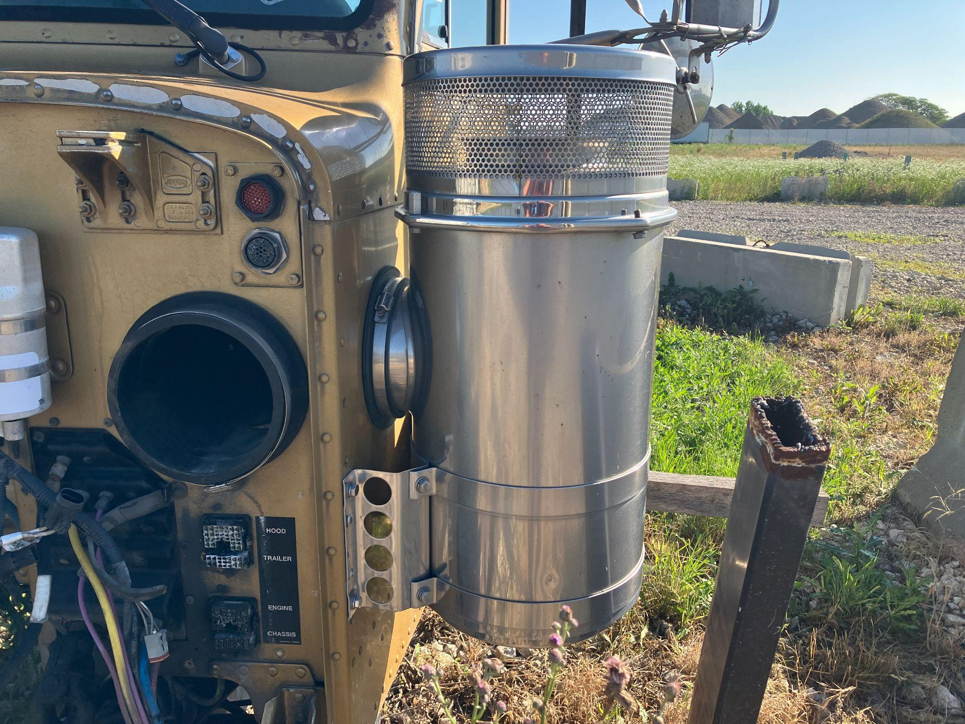 Peterbilt 379 Air Cleaner for Sale