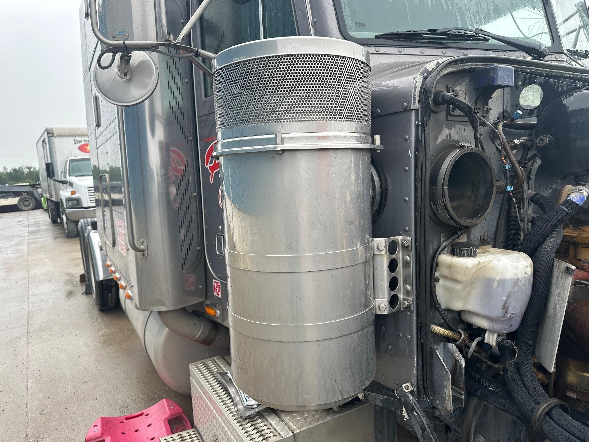 Peterbilt 379 Air Cleaner for Sale