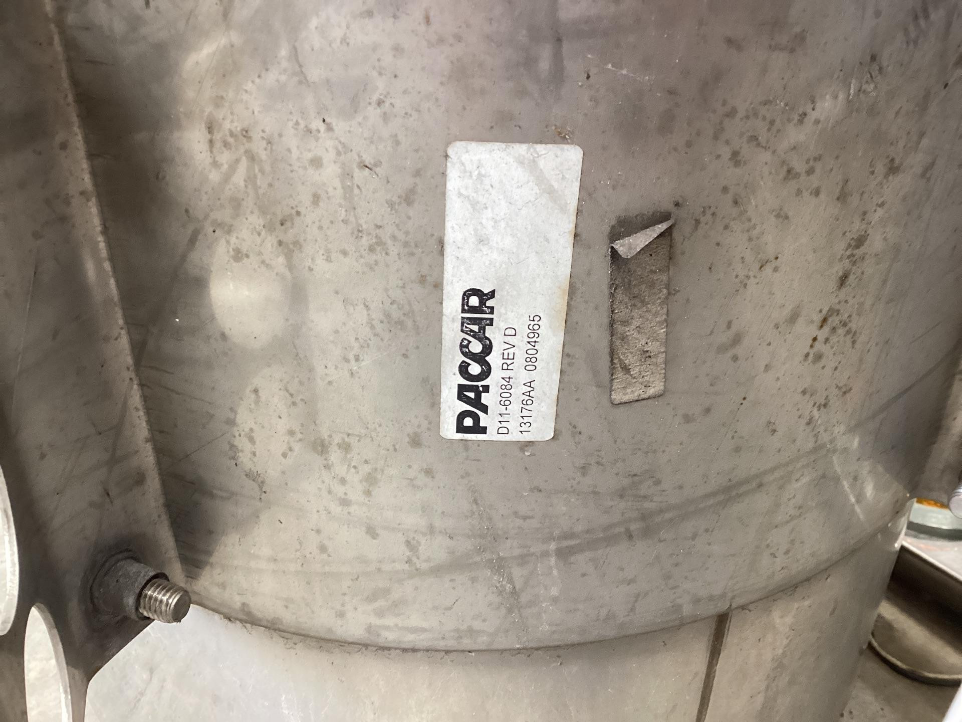 Peterbilt 389 Air Cleaner for Sale