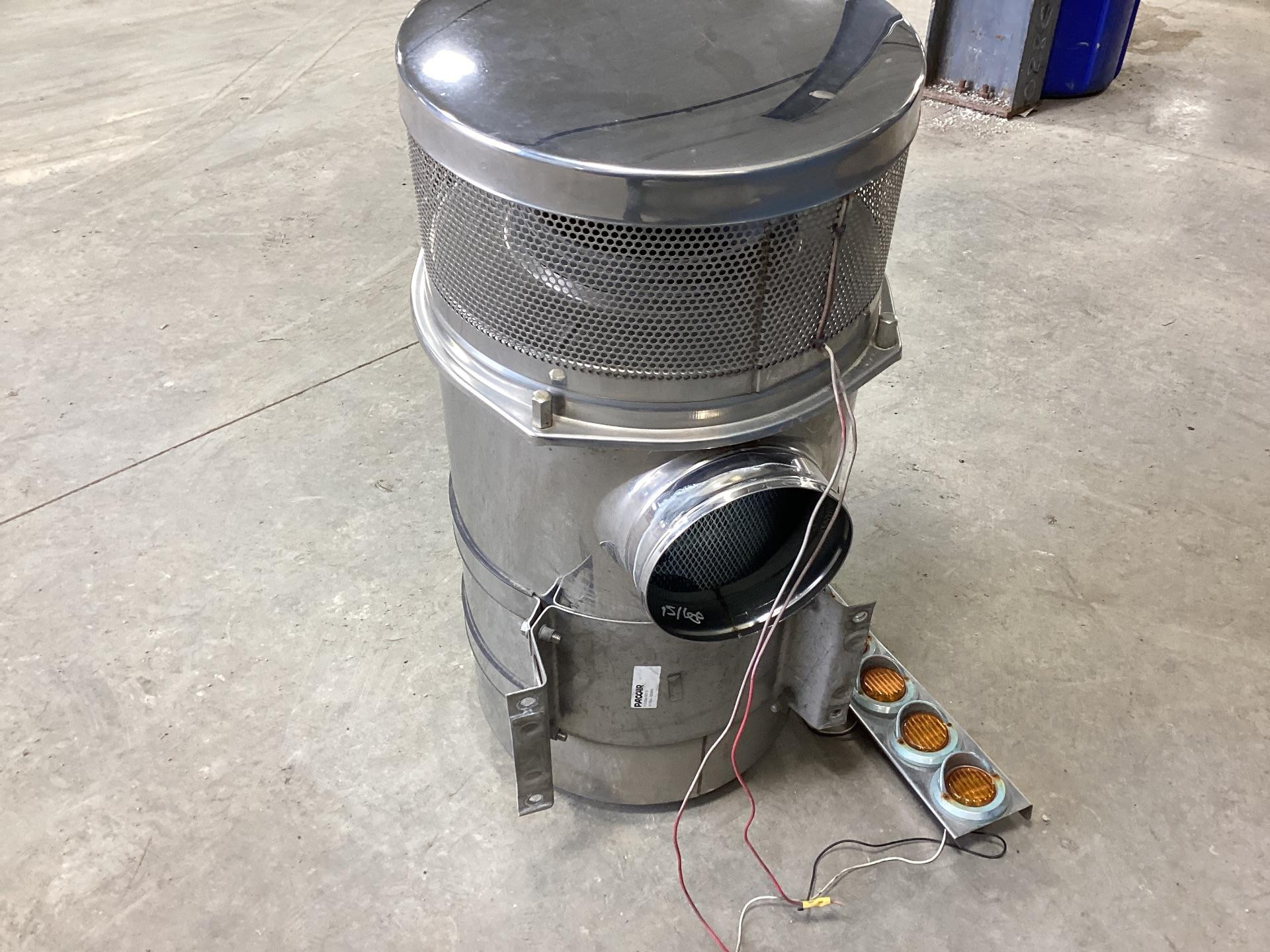 Peterbilt 389 Air Cleaner for Sale
