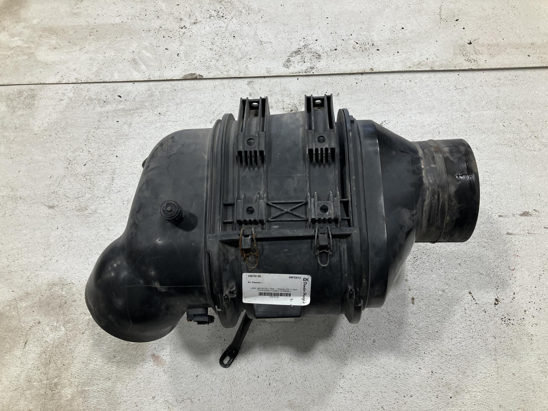Ford F650 Air Cleaner for Sale