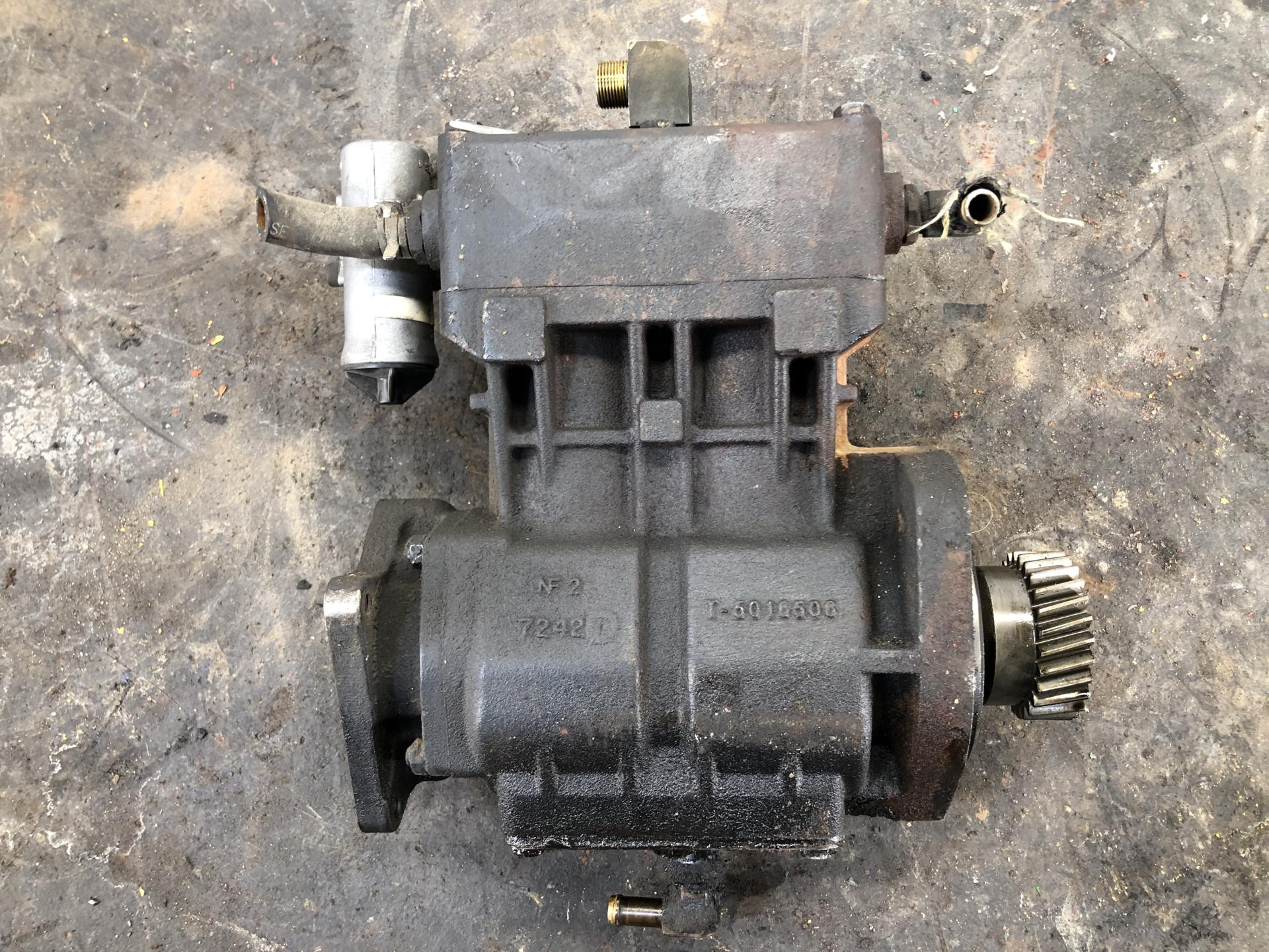 International MAXXFORCE 9 Engine Air Compressor for Sale