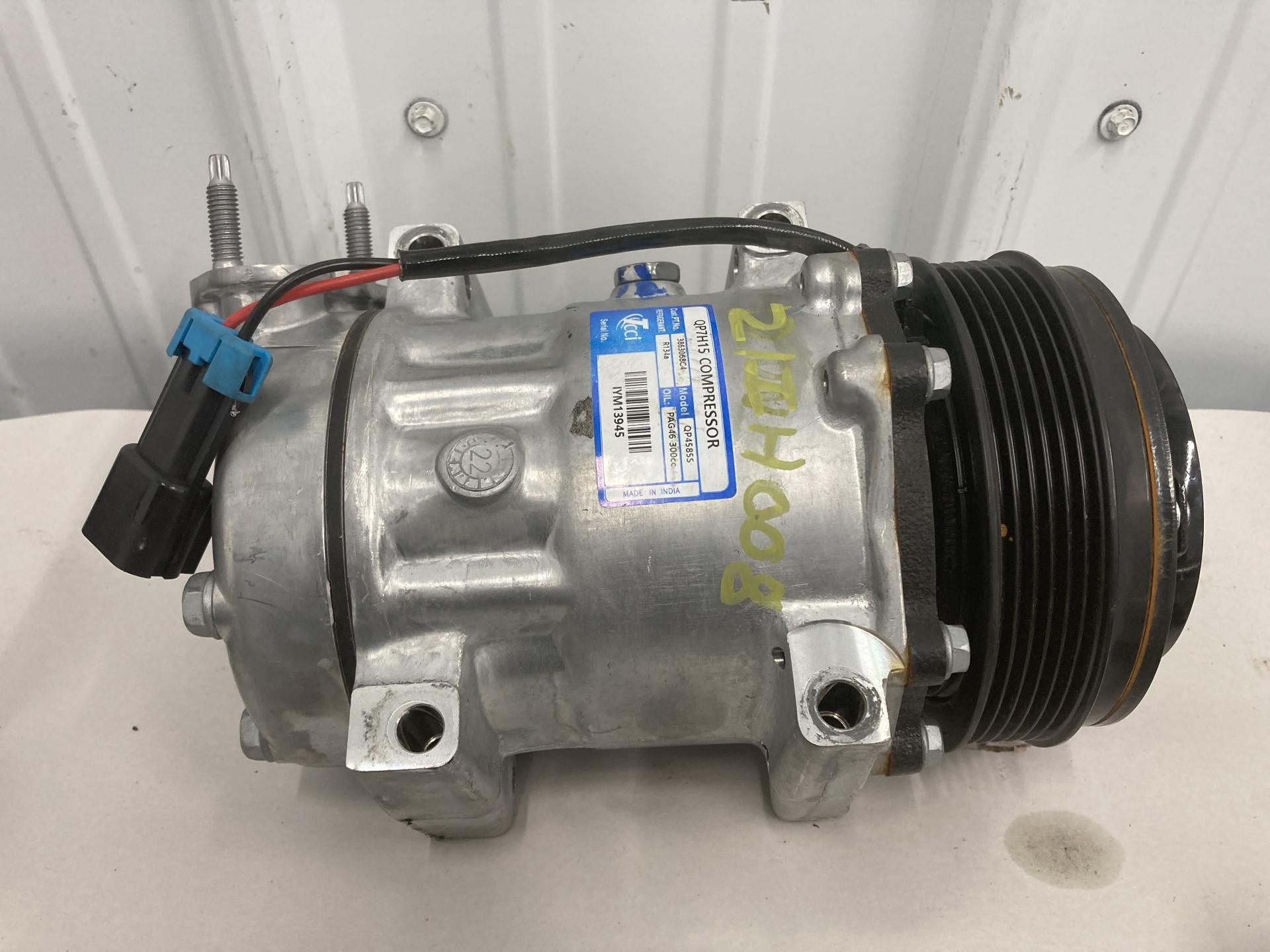 International LT Air Conditioner Compressor for Sale