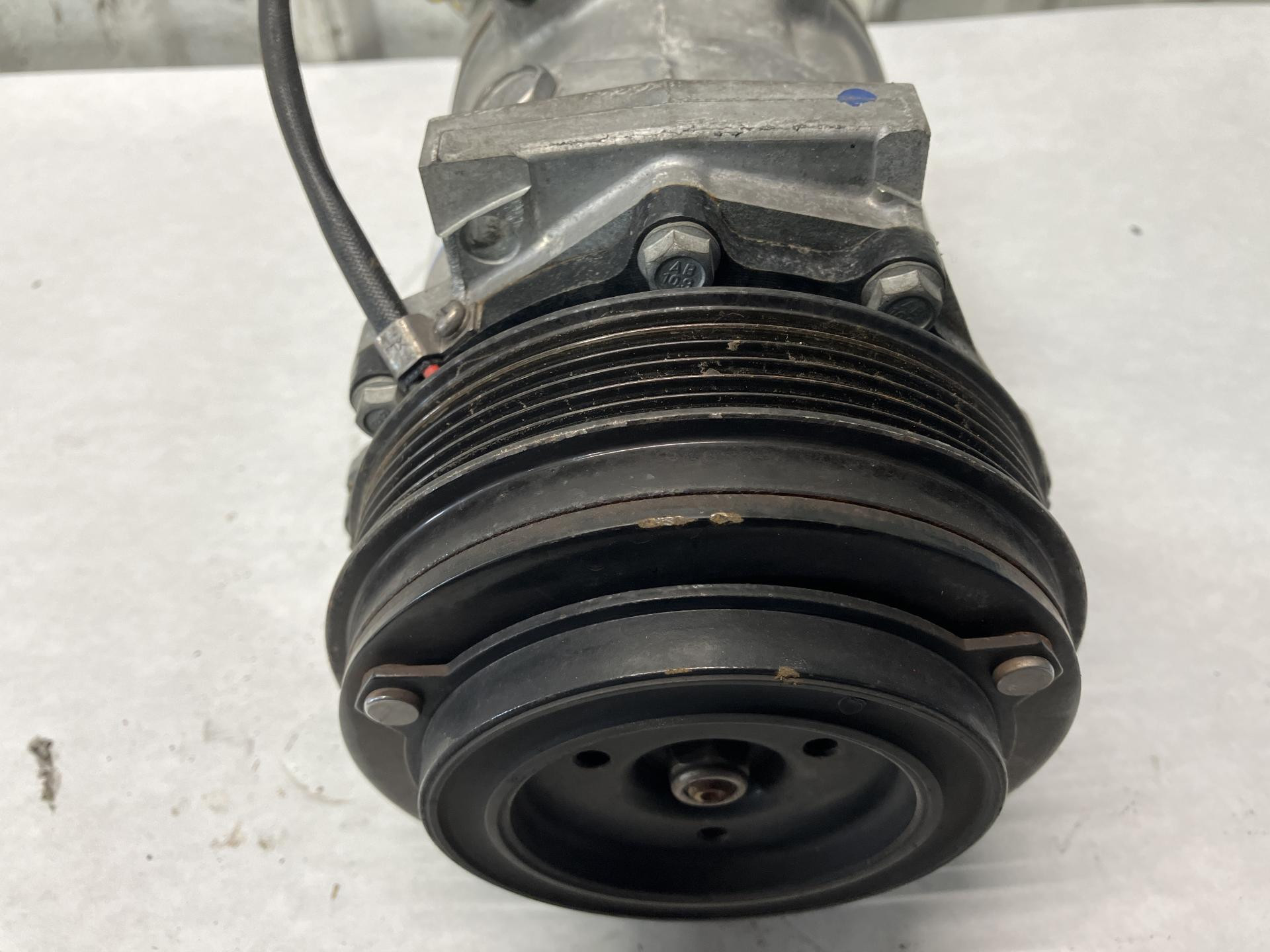 4158126C1 | International LT Air Conditioner Compressor for Sale