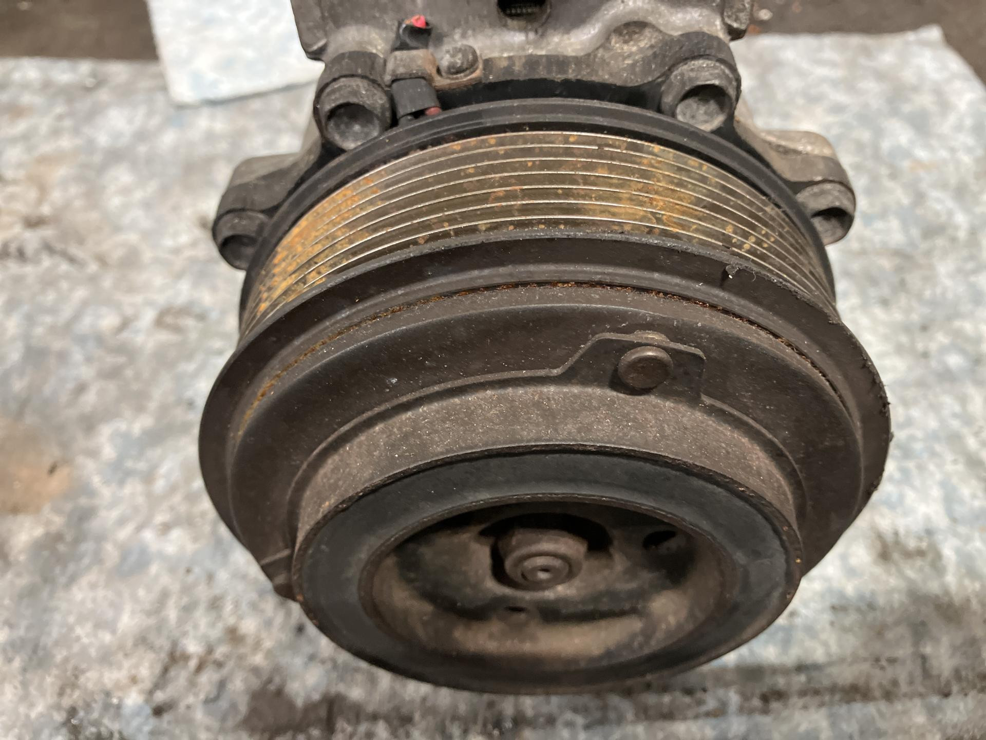 Freightliner M2 106 Air Conditioner Compressor for Sale