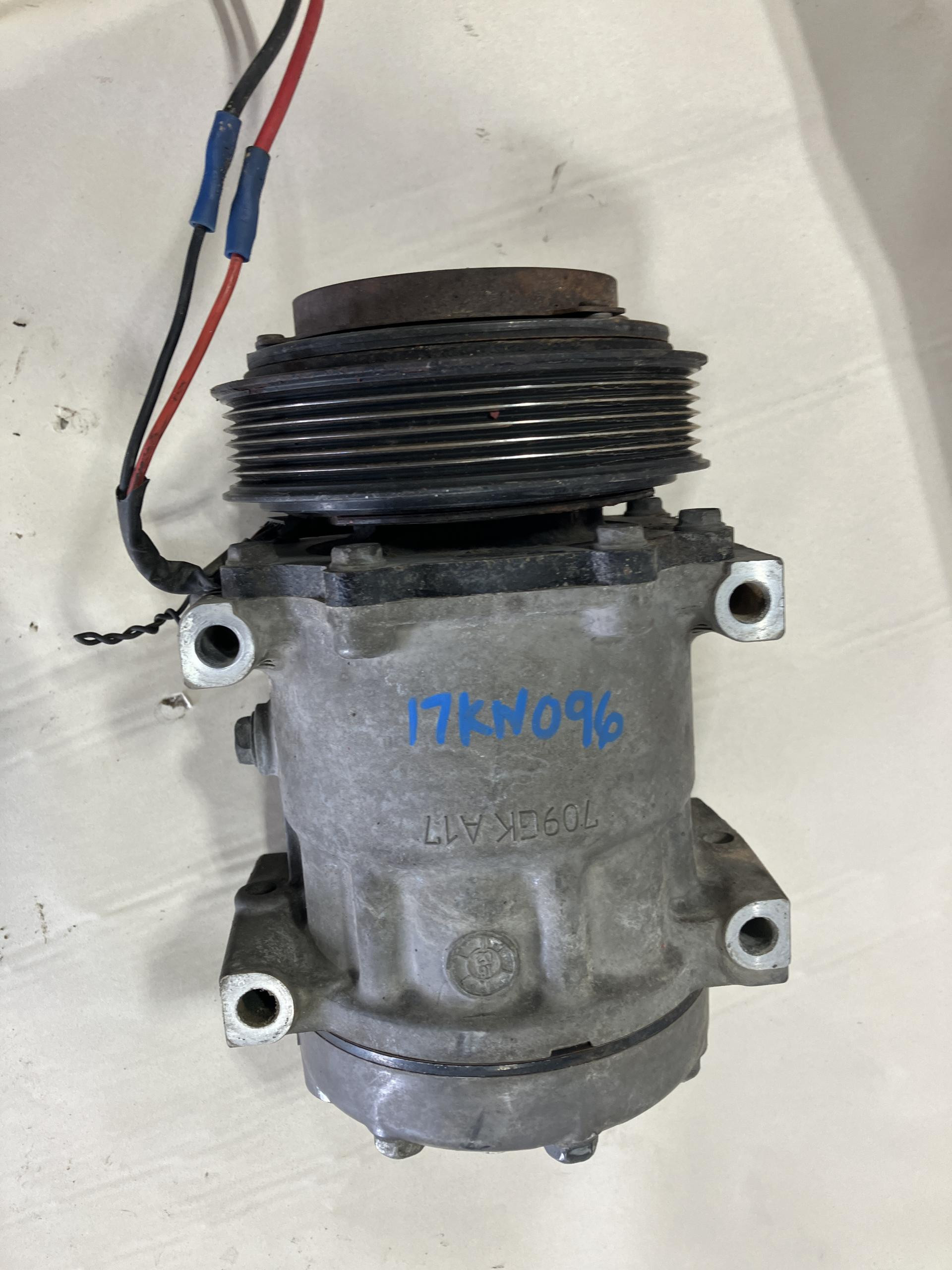 004084703670 | Kenworth T680 Air Conditioner Compressor for Sale