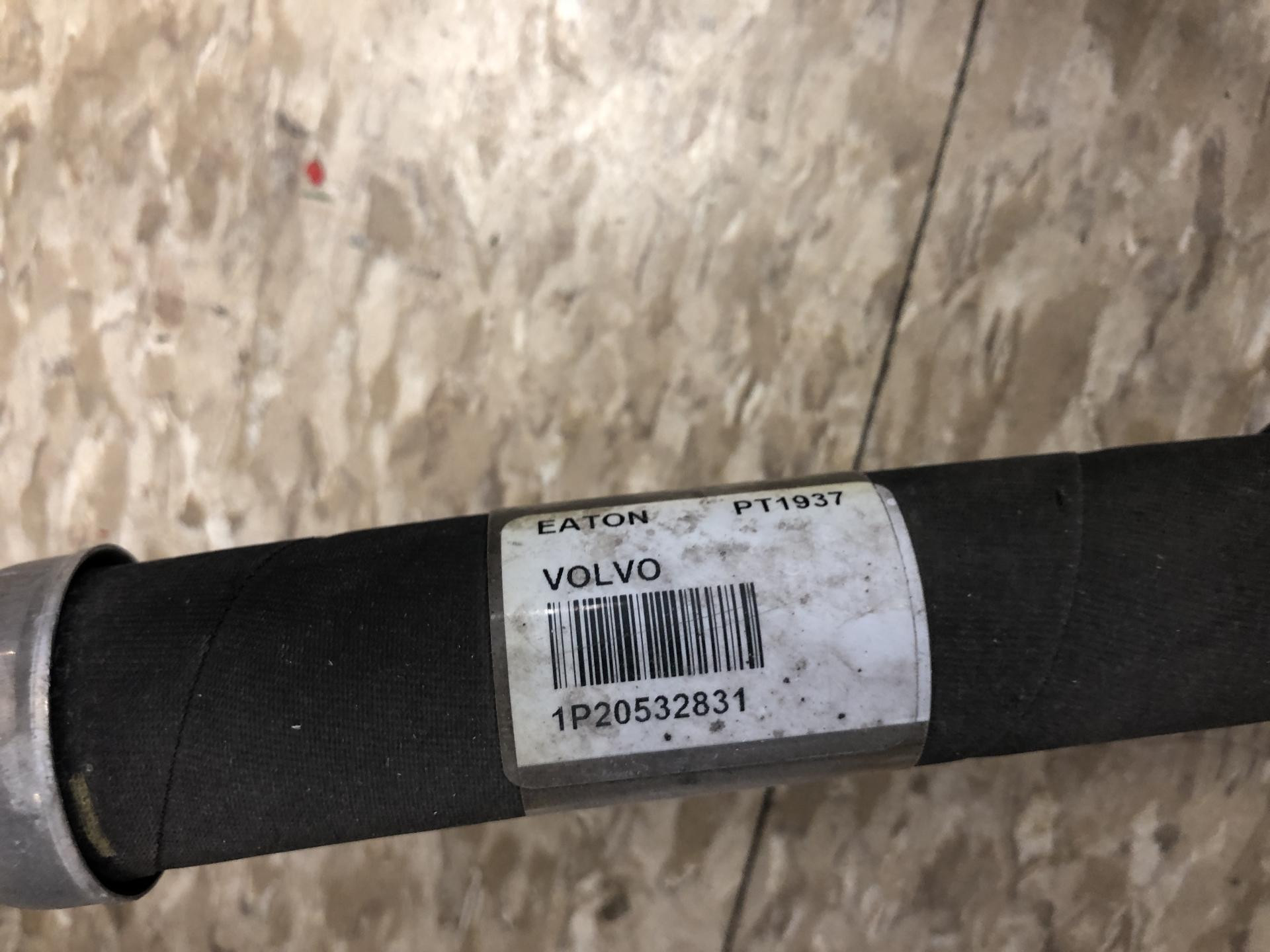 20532831 | Volvo VNL Air Conditioner Hoses for Sale