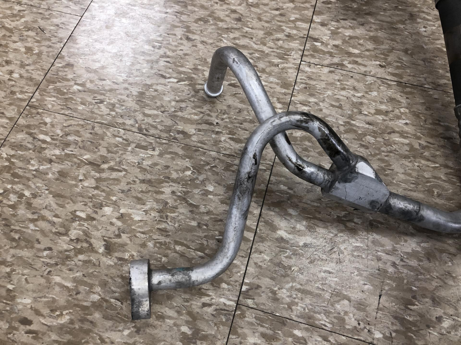 20532831 | Volvo VNL Air Conditioner Hoses for Sale