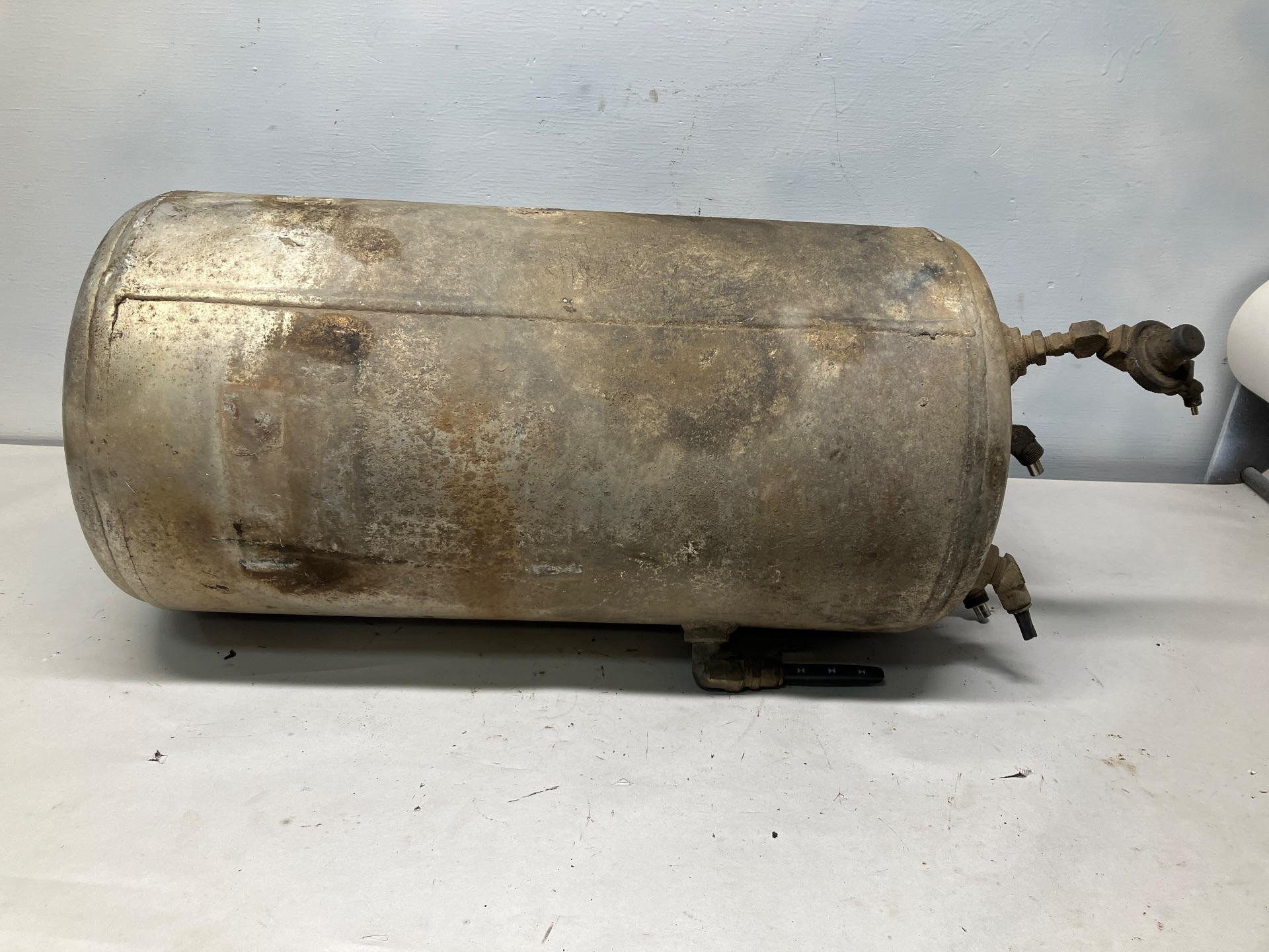 Mack CL600 Air Tank for Sale