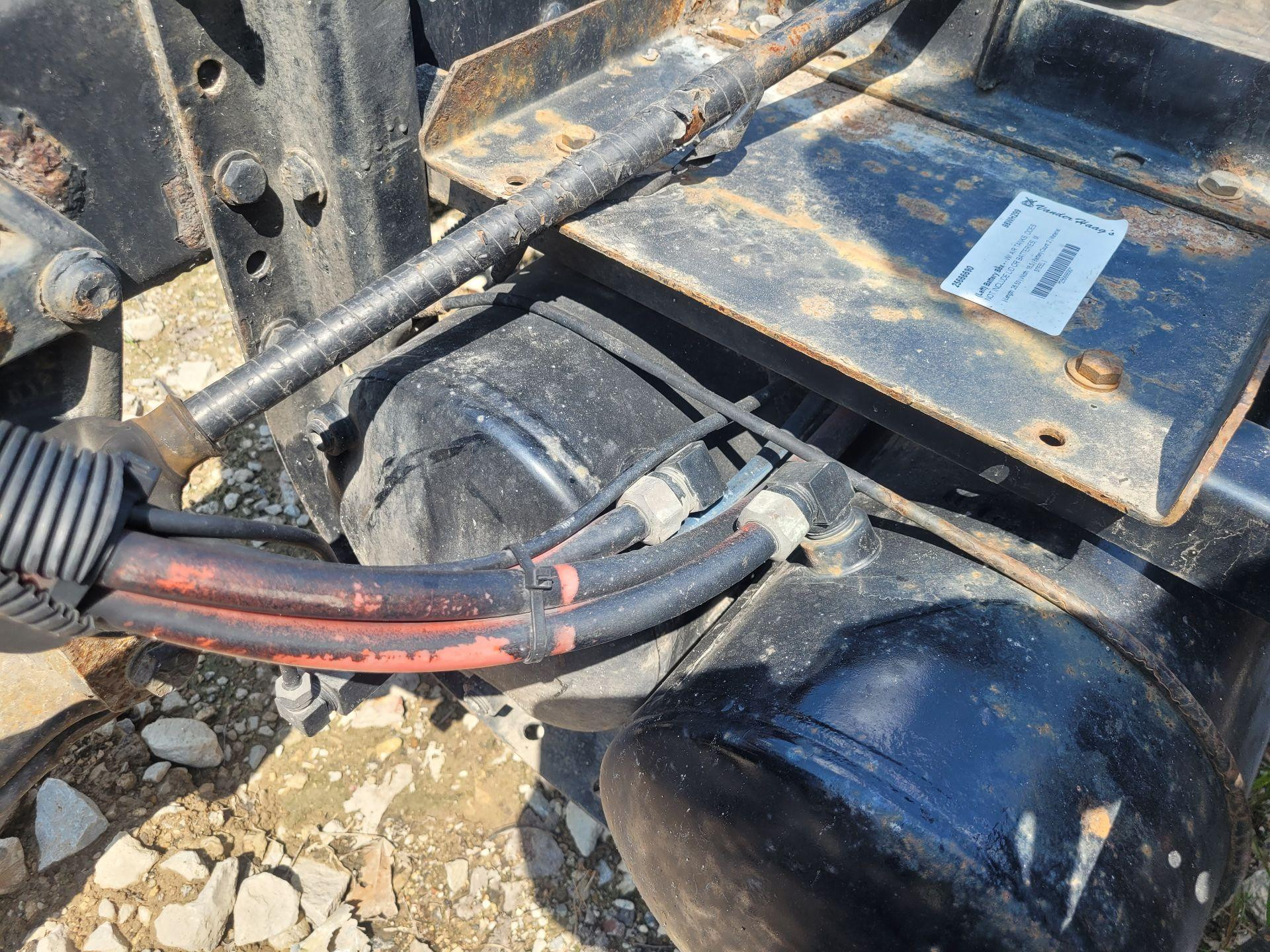 Freightliner FL106 Air Tank for Sale