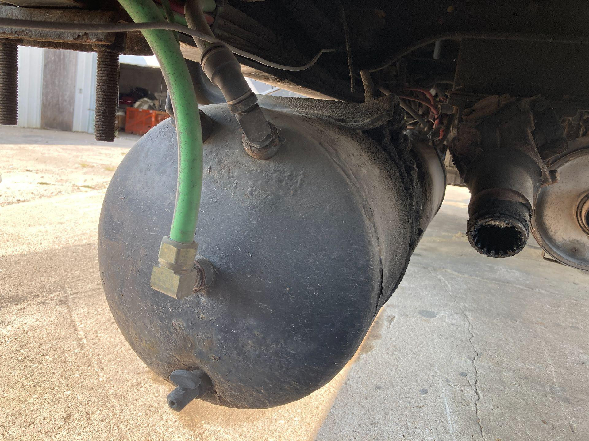 Freightliner M2 106 Air Tank for Sale