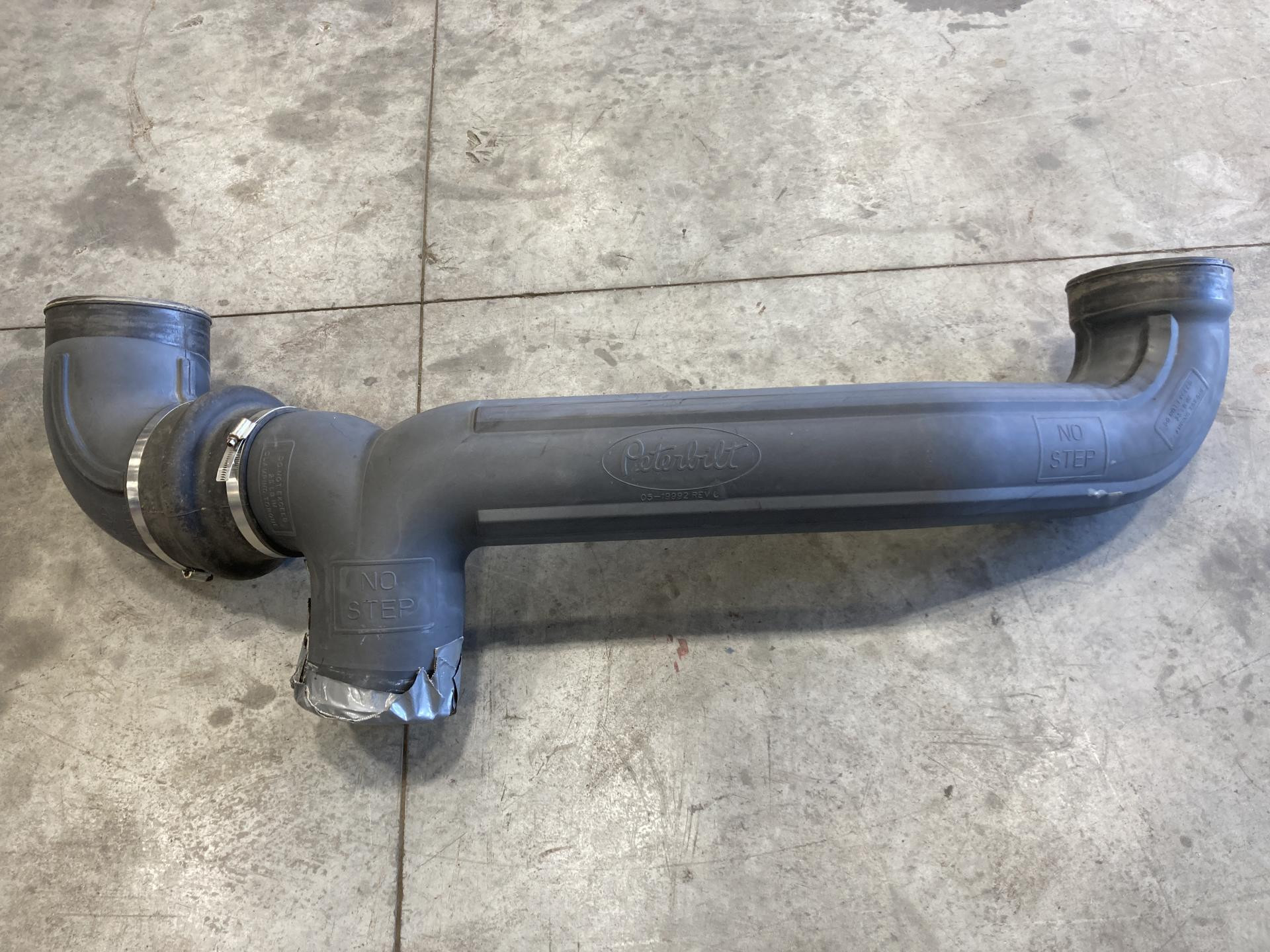 05-19992 | Peterbilt 357 Air Transfer Tube for Sale