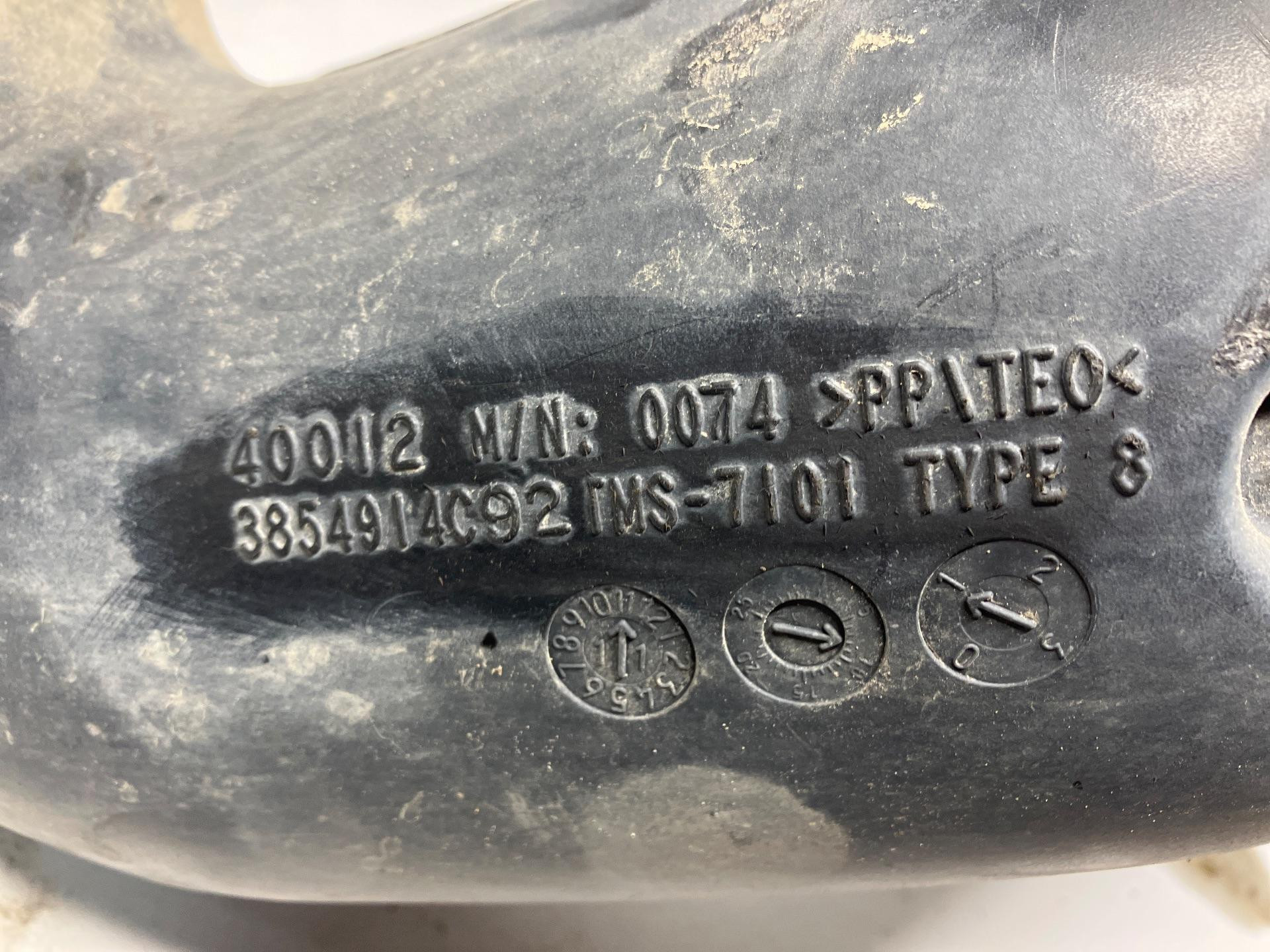 3854914C92 | Ford F750 Air Transfer Tube for Sale