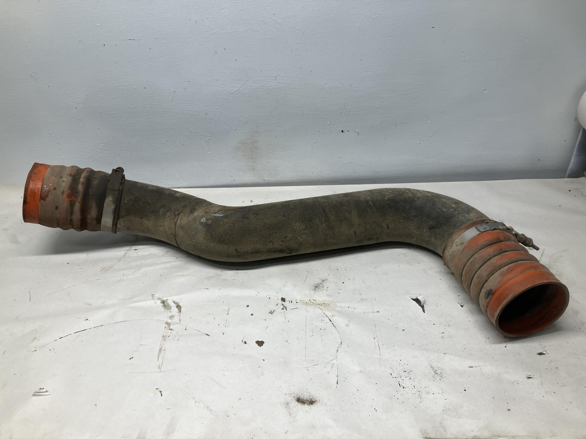 Freightliner FLC112 Air Transfer Tube for Sale