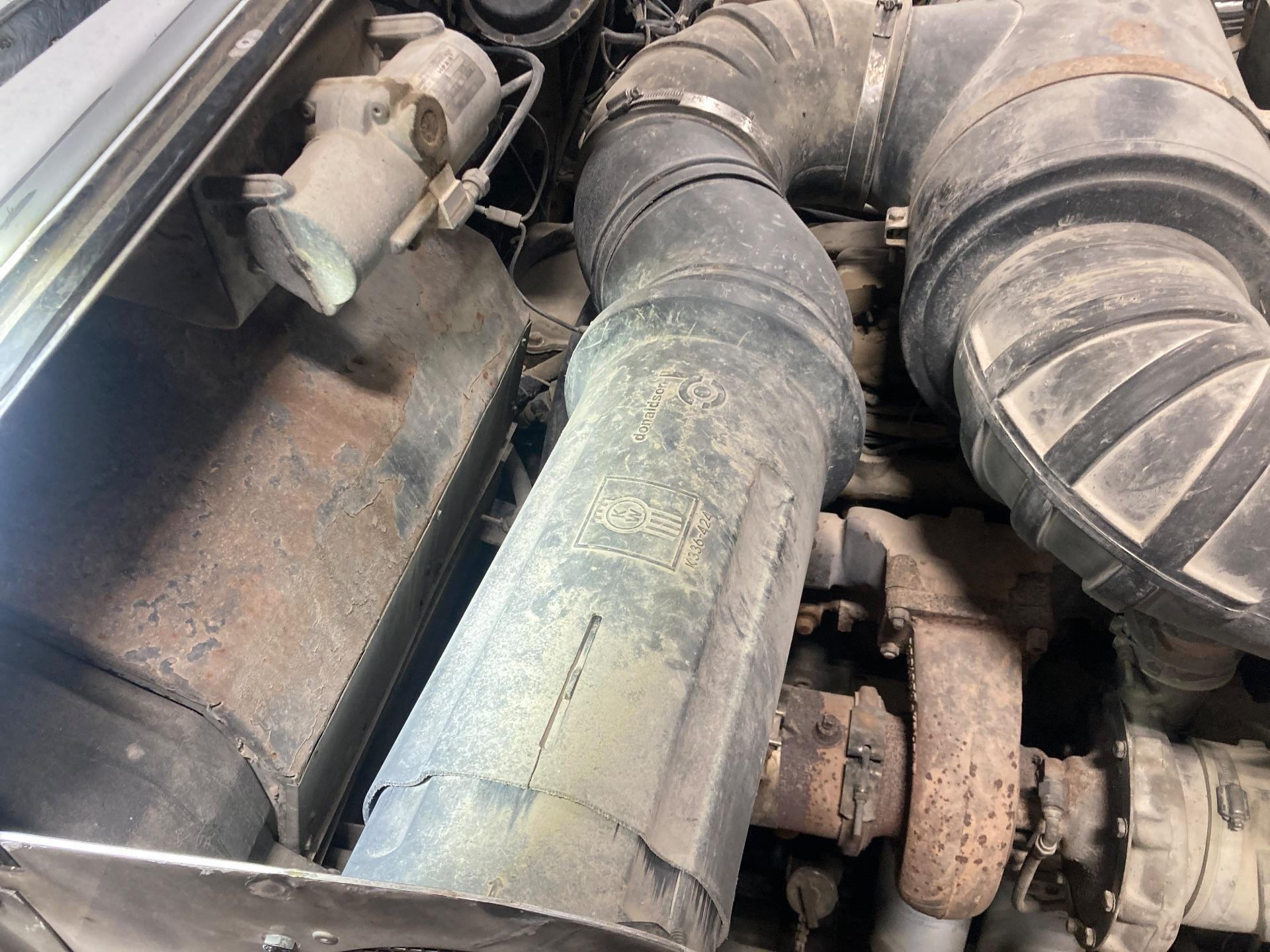 K336-424 | Kenworth T600 Air Transfer Tube for Sale