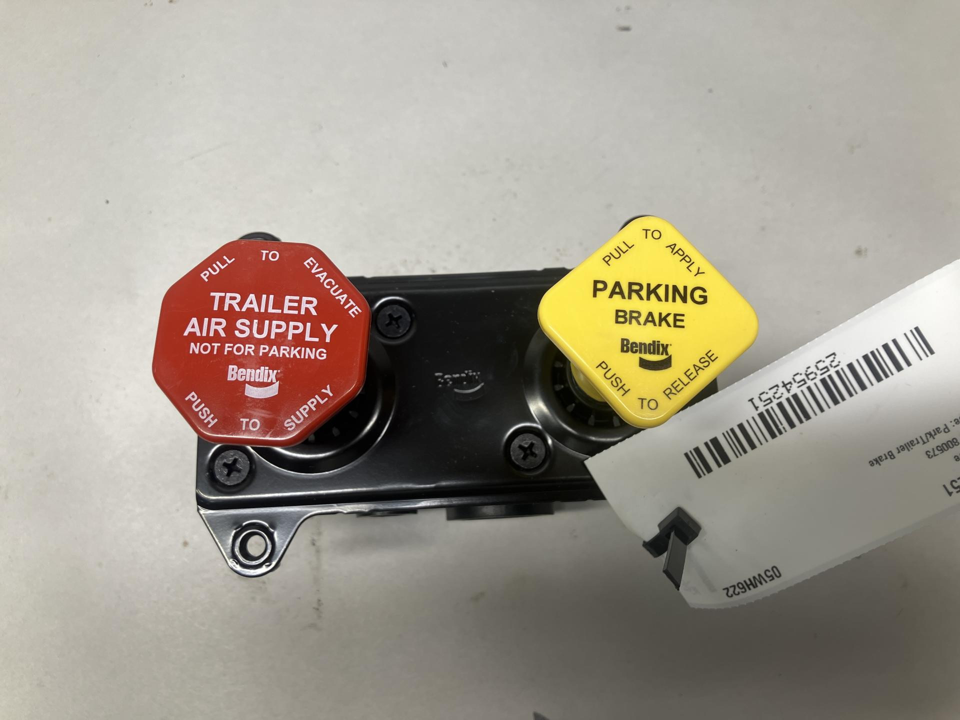 Bendix 800573 Air Valve for Sale