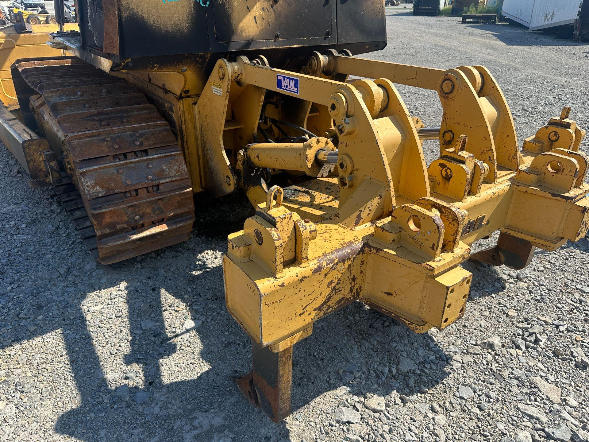 AT364352 | John Deere 750J Attachments, Dozer for Sale