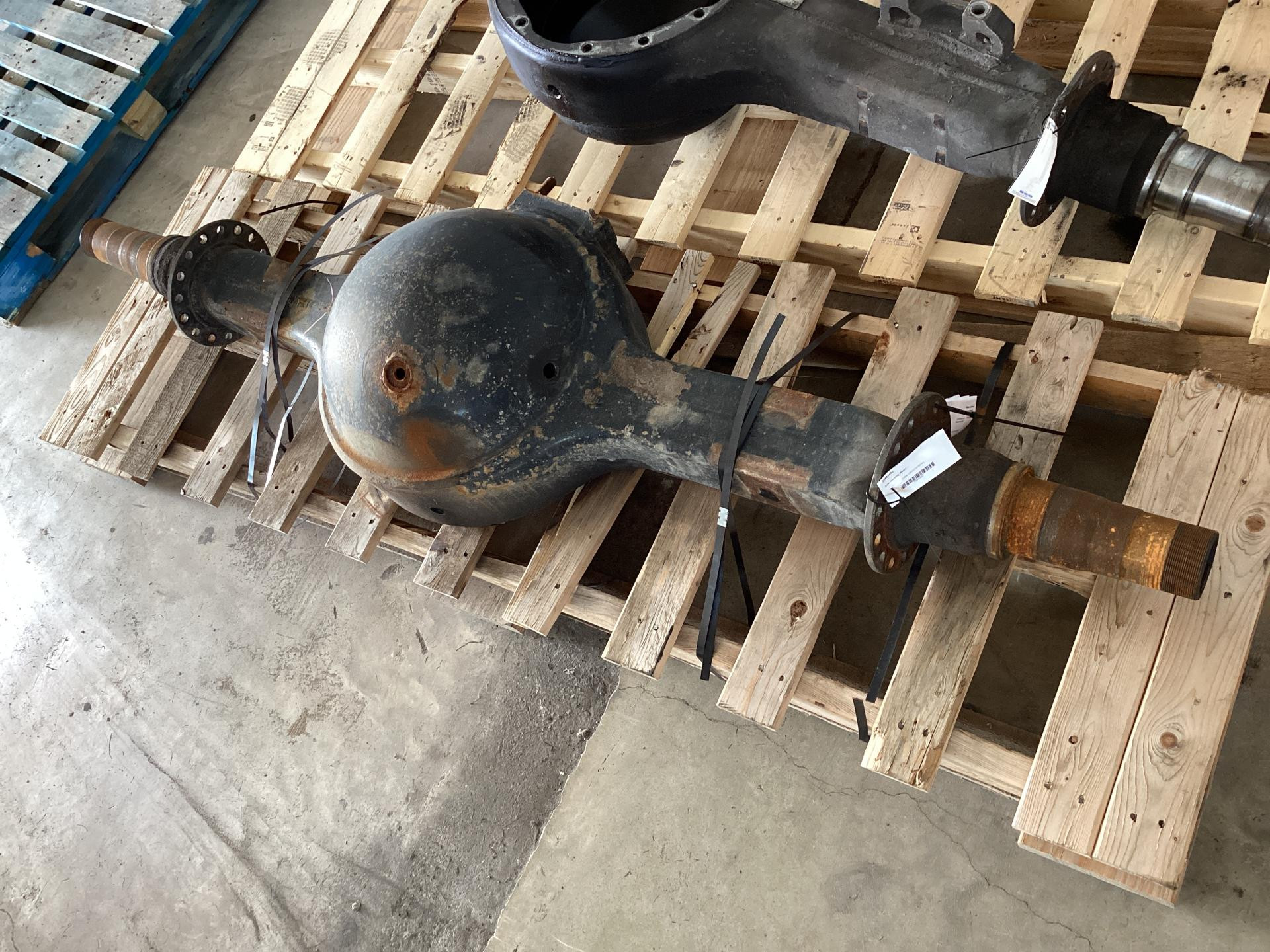 C933121K1857S | Meritor RR23164 Axle Housing (Rear) for Sale