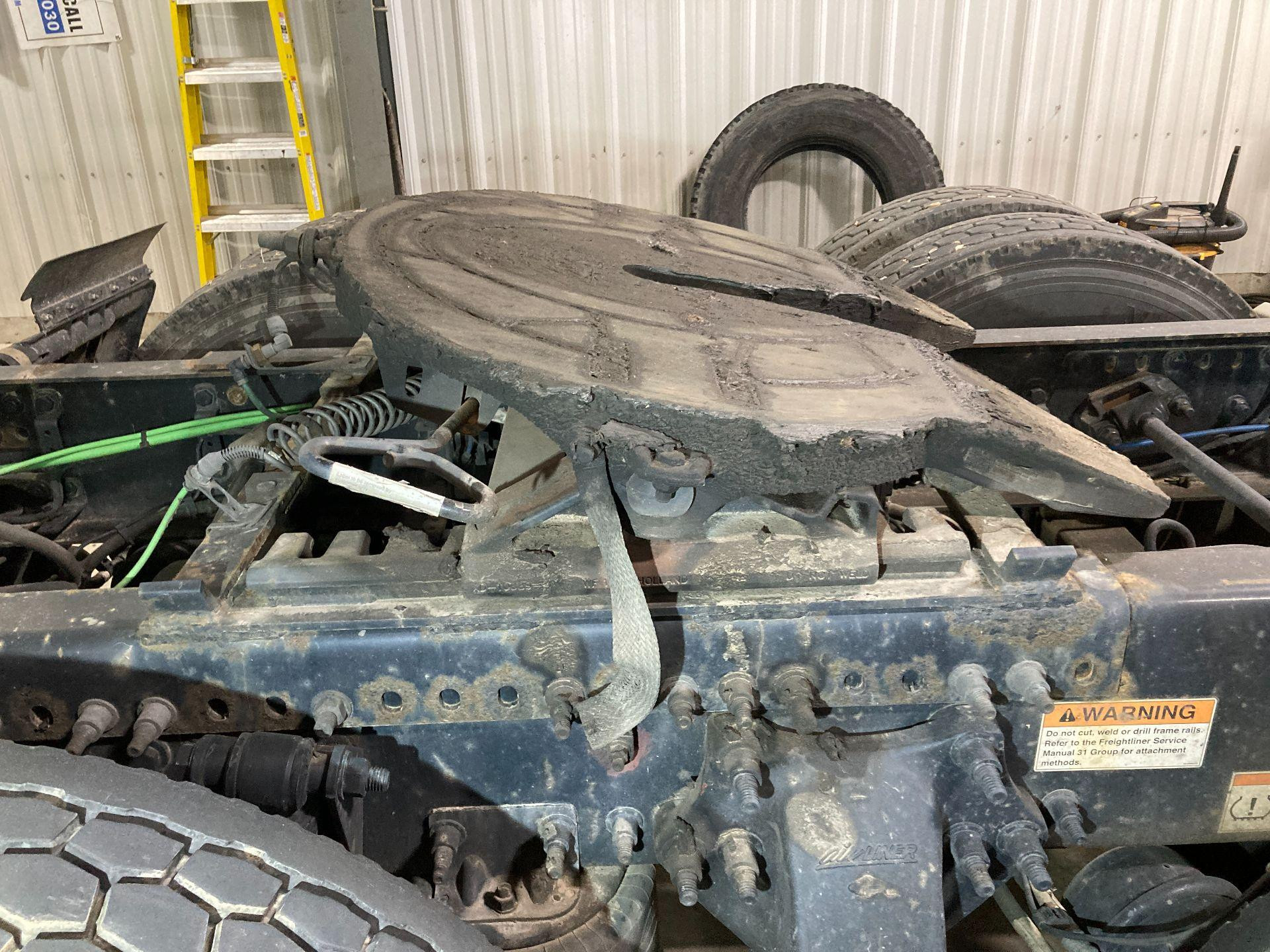 FW356812XL80 | Holland FW35 Fifth Wheel for Sale