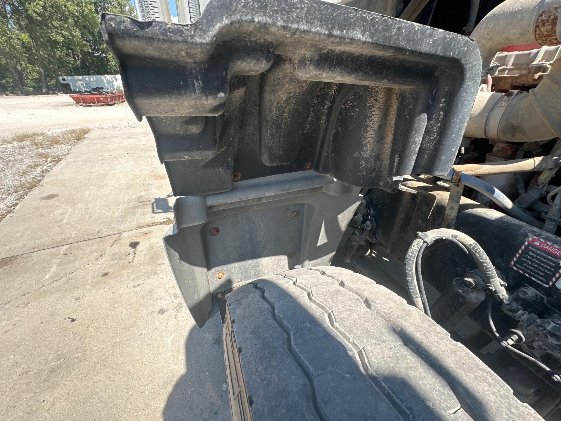 Mack GU400 Inner Fender for Sale