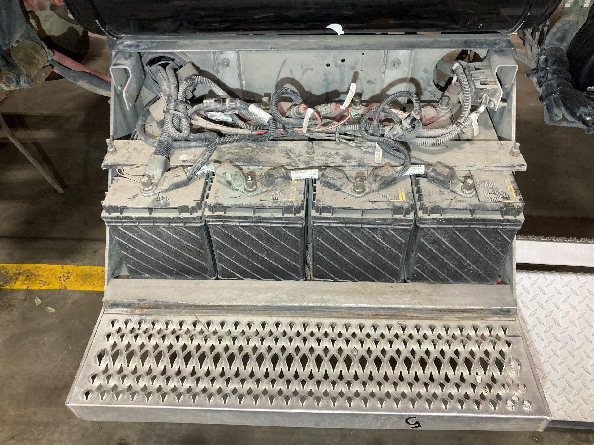 Peterbilt 365 Battery Box for Sale