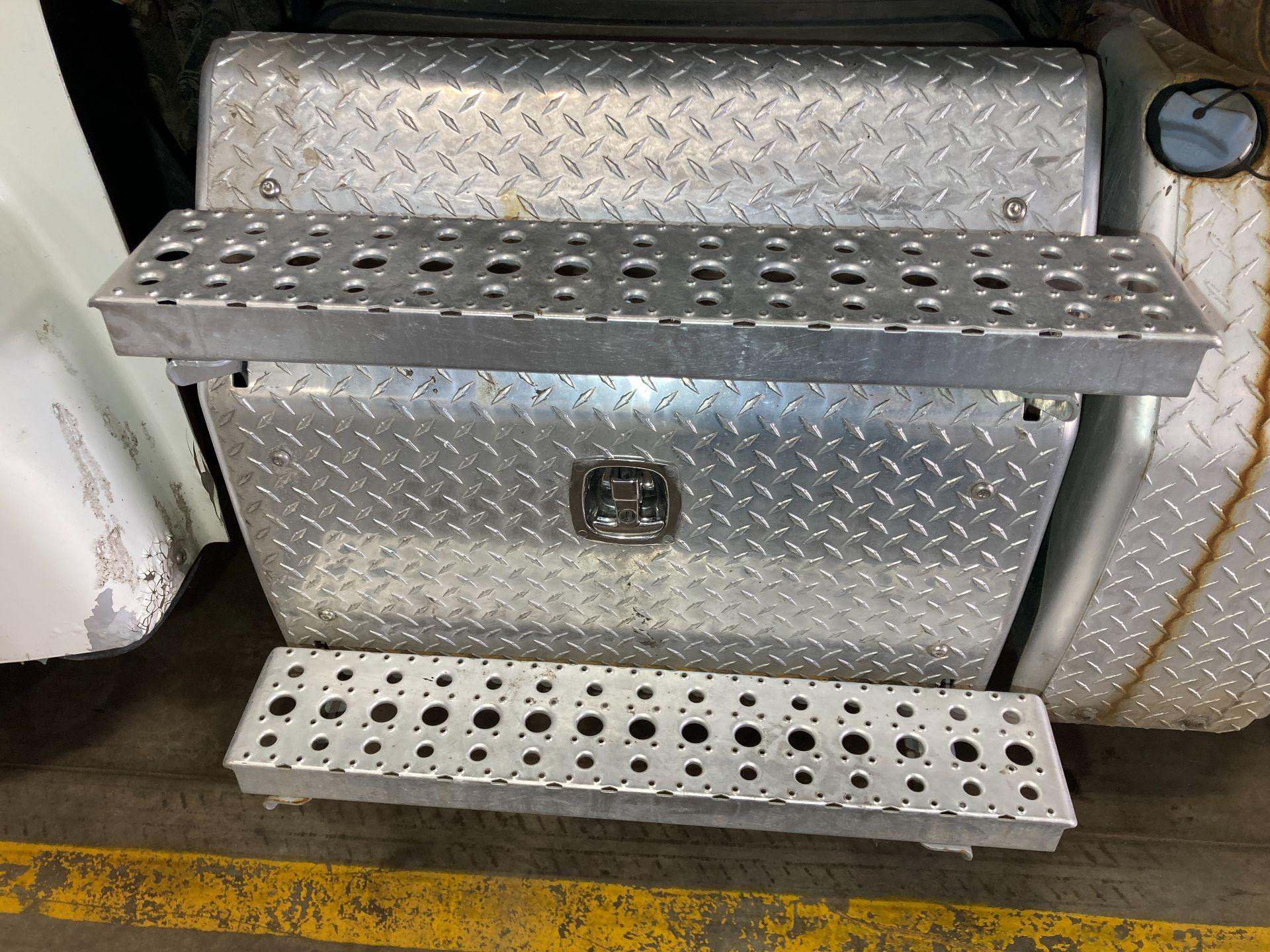 Freightliner CORONADO Battery Box Cover for Sale