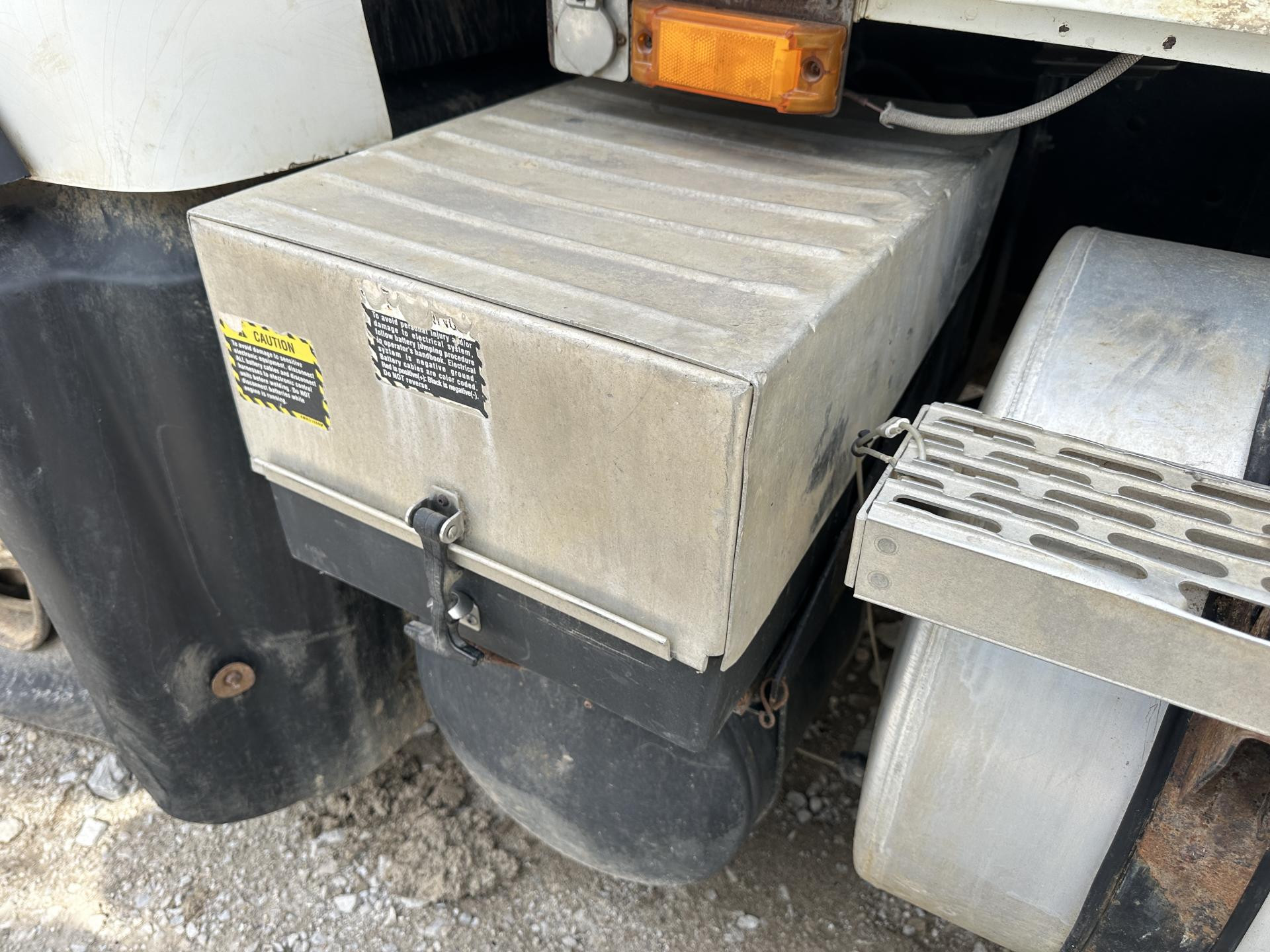 Mack CV GRANITE Battery Box Cover for Sale