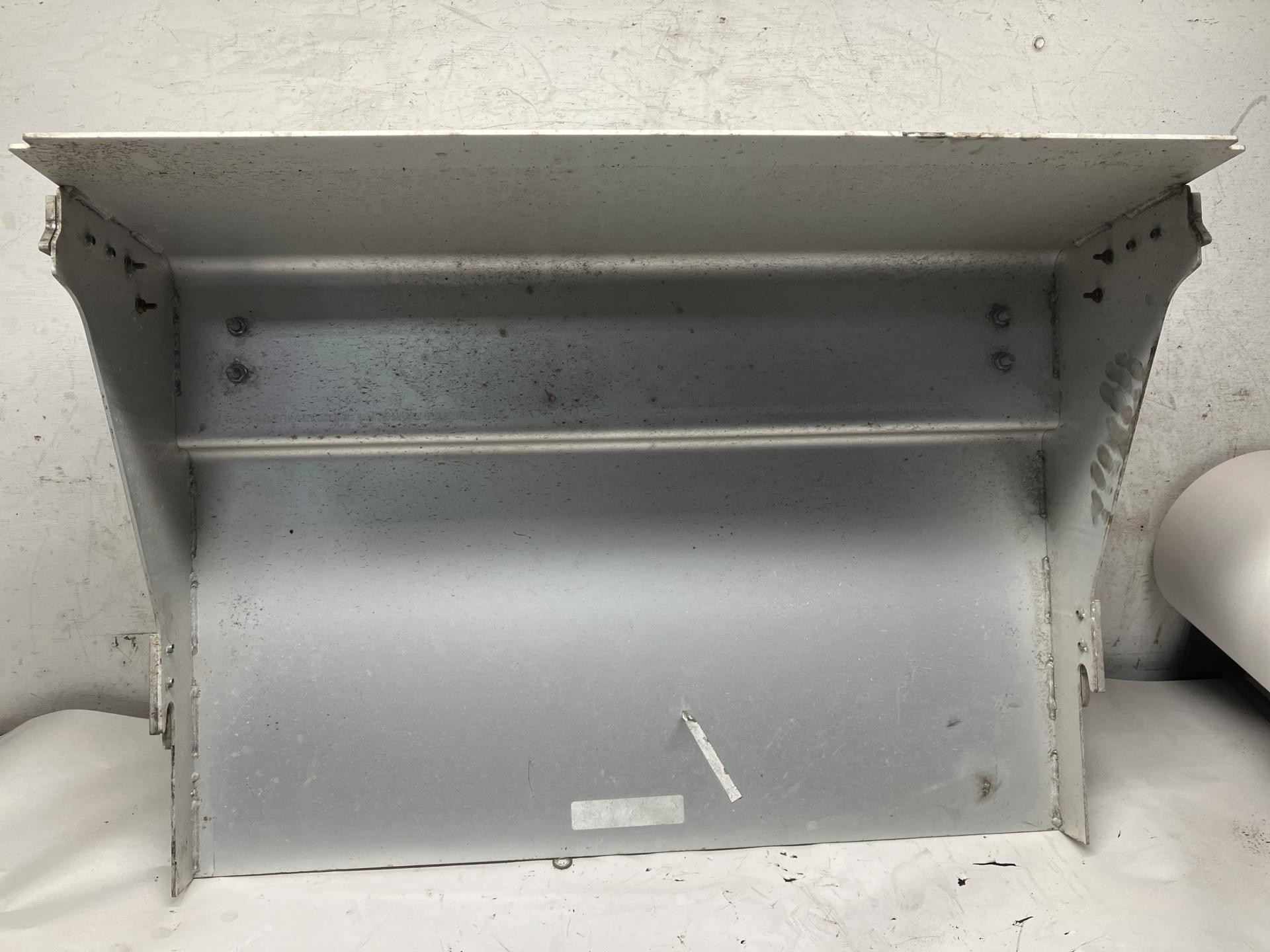 International LT Battery Box Cover for Sale