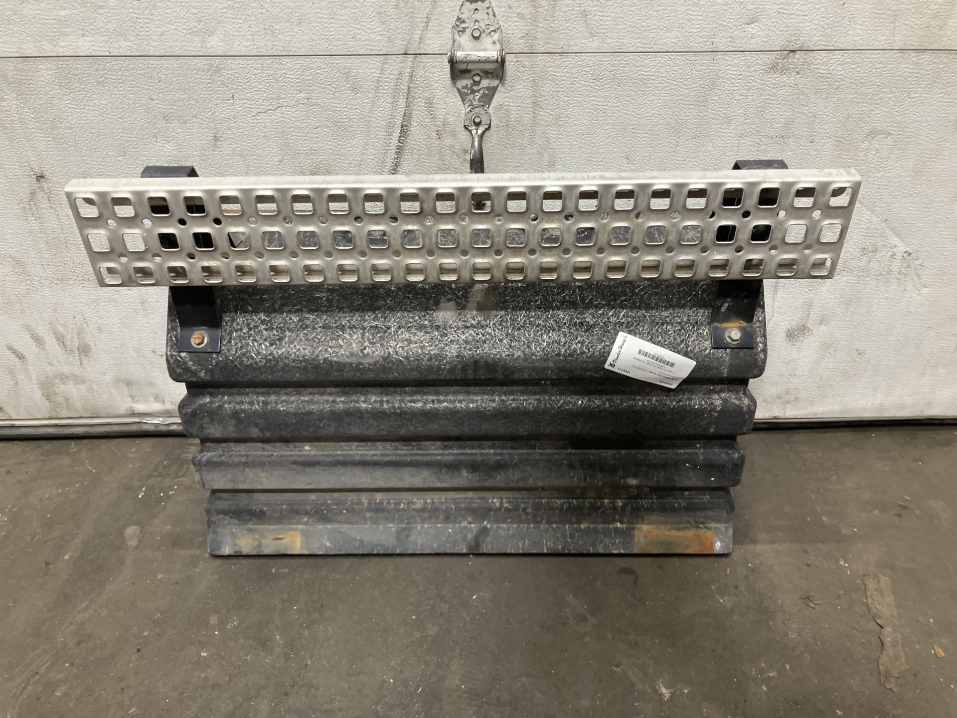Volvo VNL Battery Box Cover for Sale